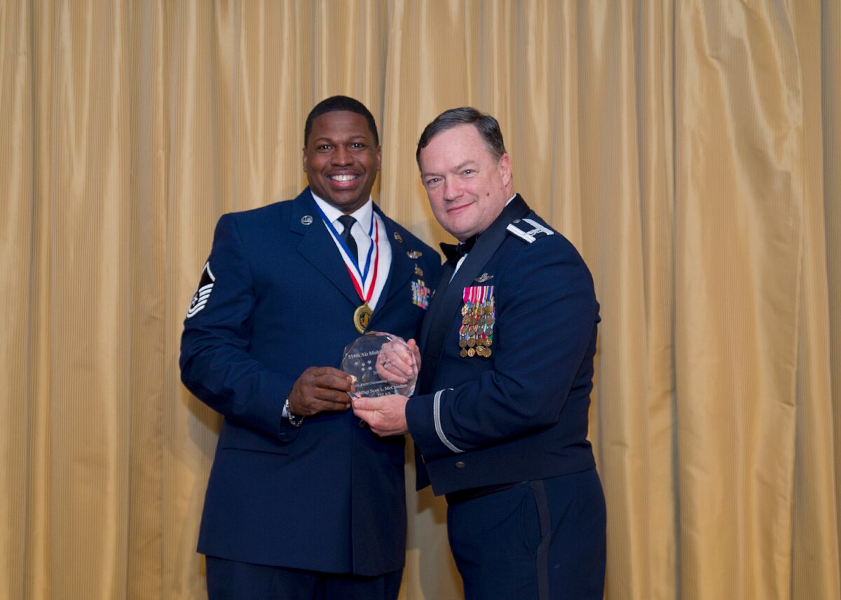 Outstanding Airman Recognized at Annual Awards Banquet > 514th Air ...