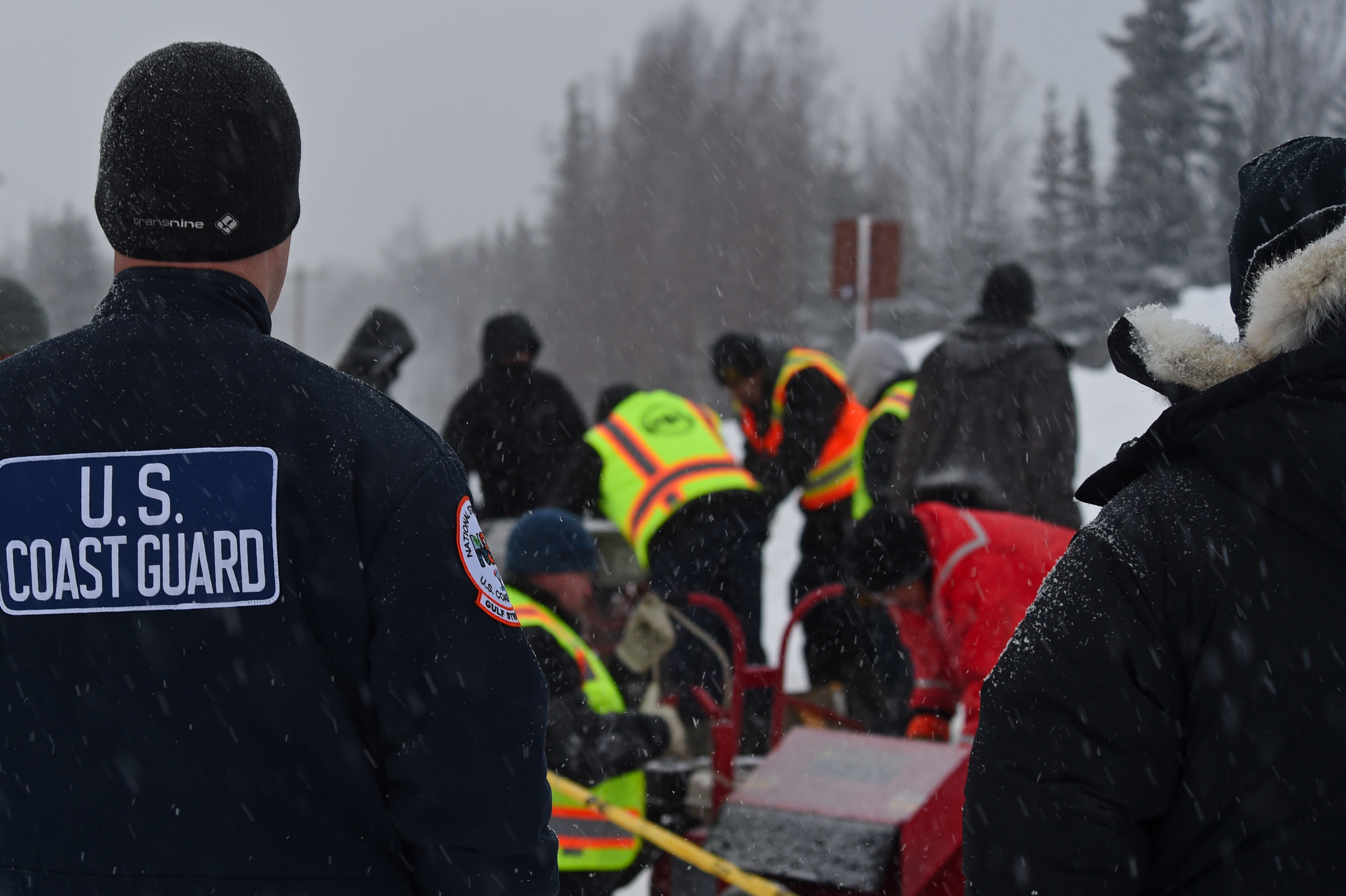 Joint arctic spill response training brings agencies together > Joint ...