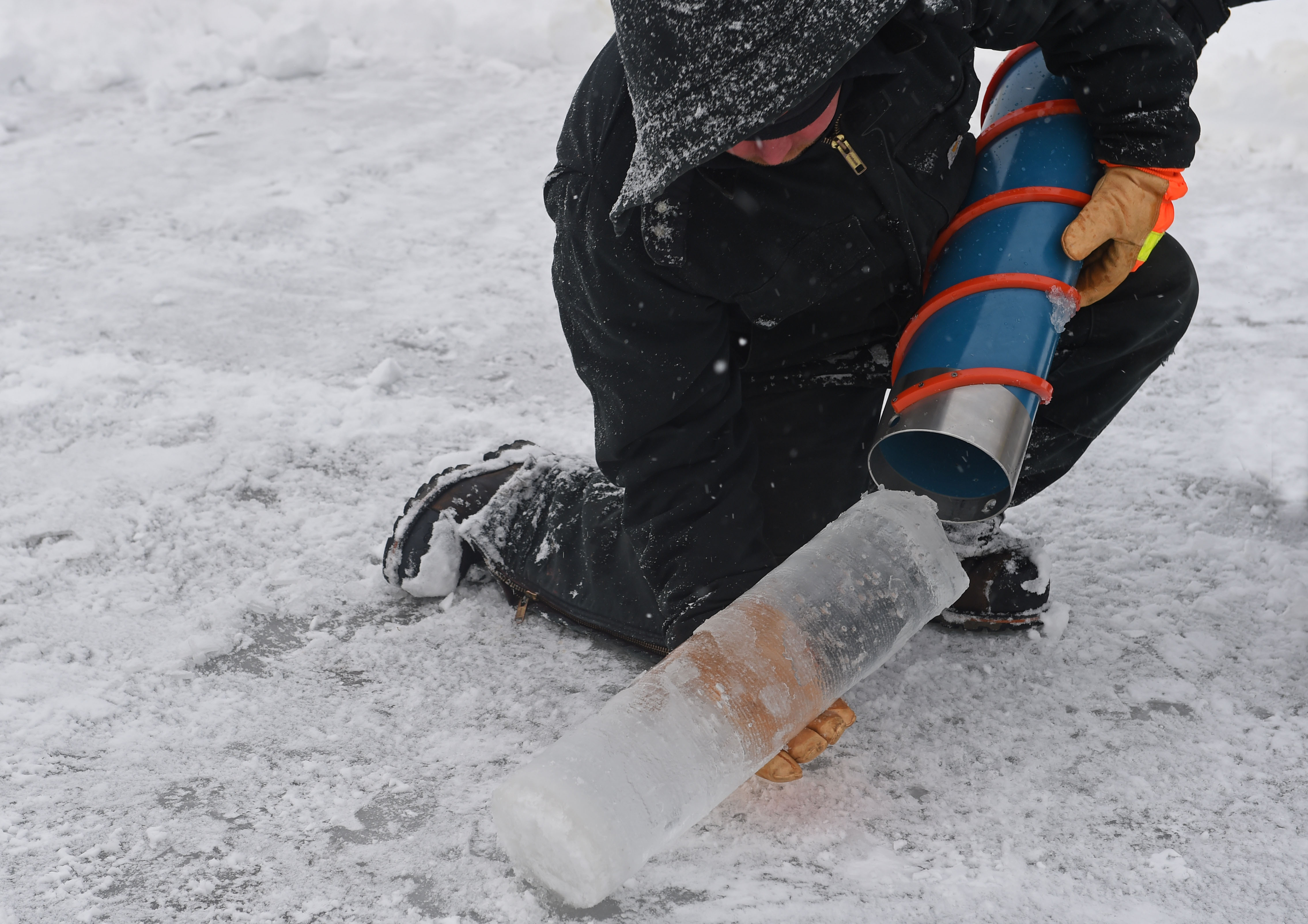 Joint arctic spill response training brings agencies together > Joint ...