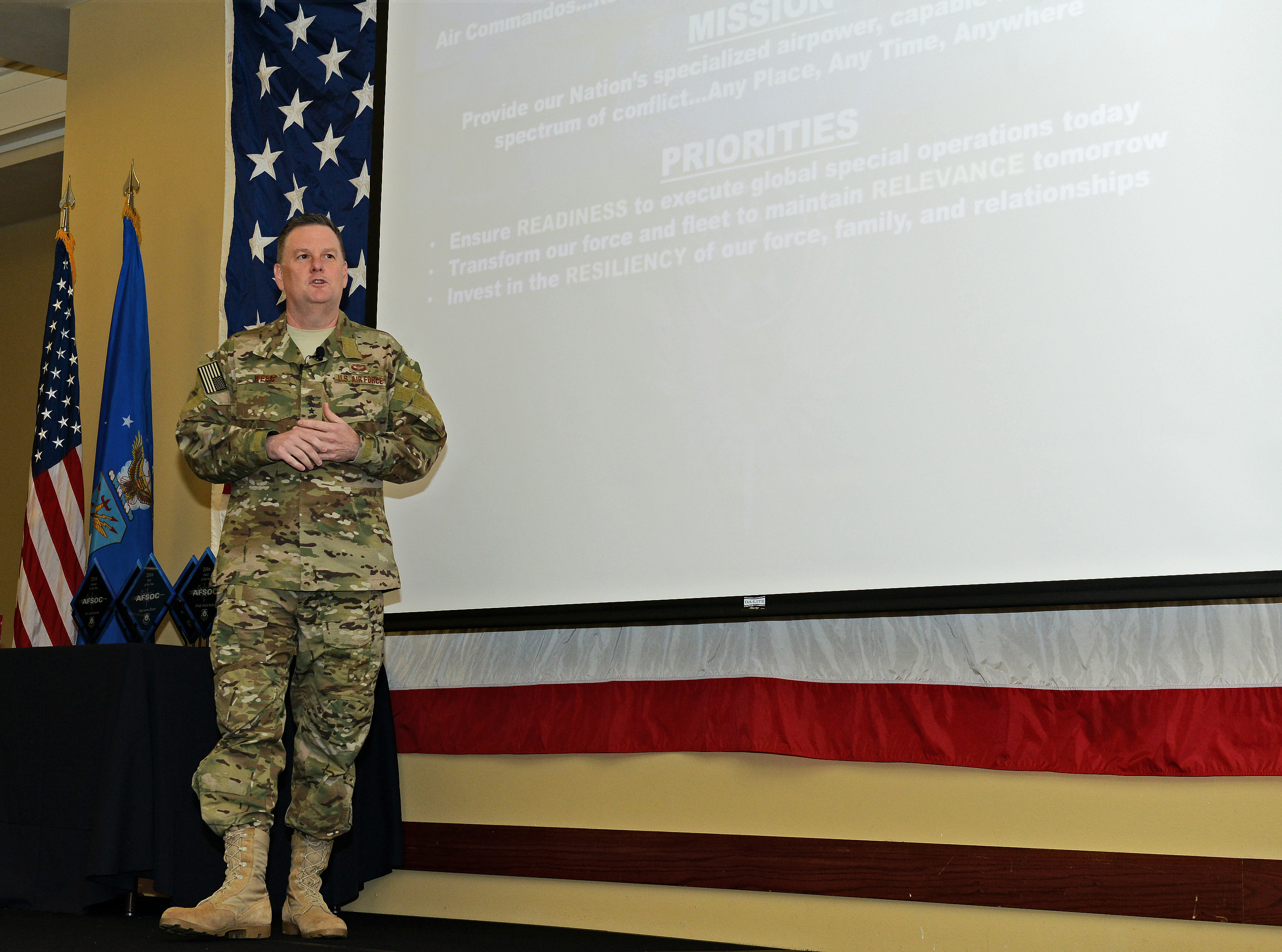 AFSOC commander hosts All Call > Air Force Special Operations Command ...
