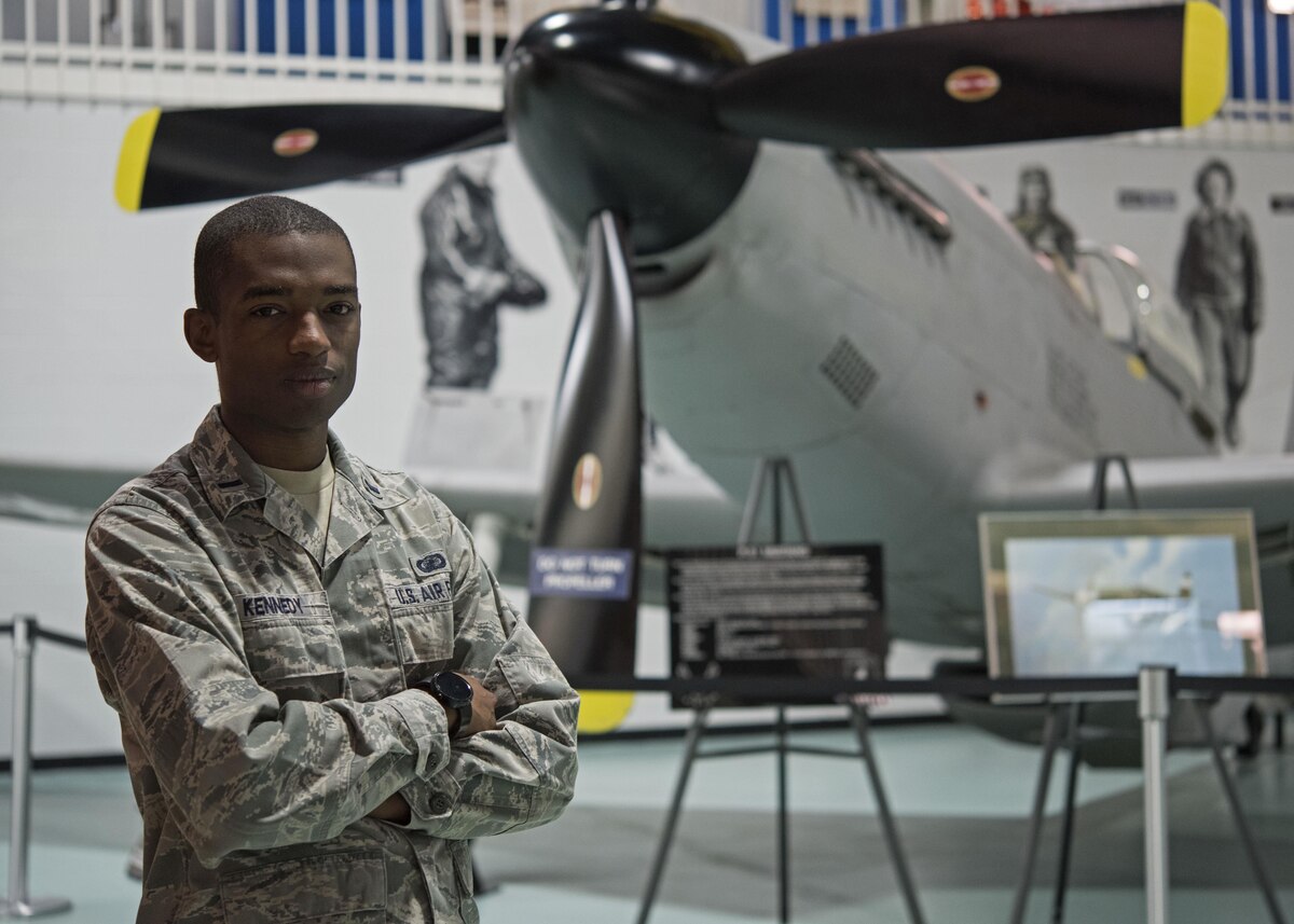 B-2 electronic warfare engineer continues Tuskegee legacy > Eglin Air ...