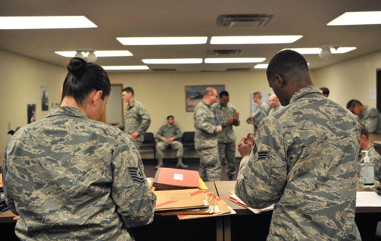 Preparing for deployment: Installation Personnel Readiness > Air Combat ...