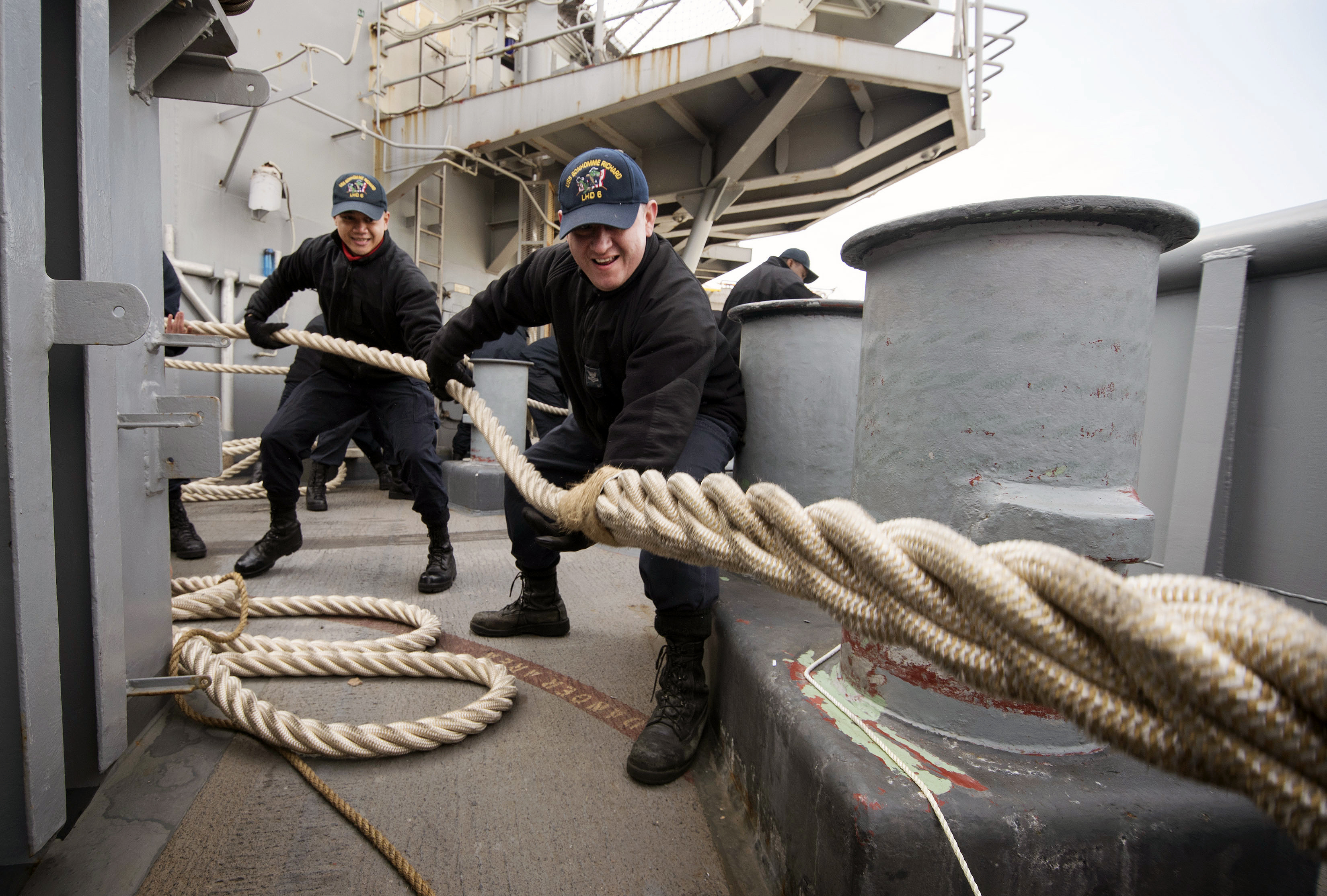 PHIBRON-11 Ships Out to Sea for Regional Patrol > United States Navy ...