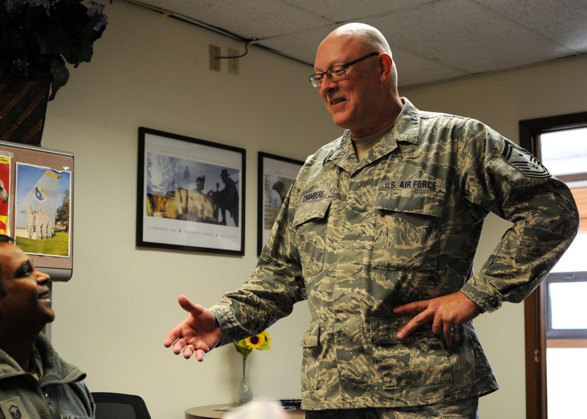 Iowa Air National Guard announces outstanding Airman > 185th Air ...