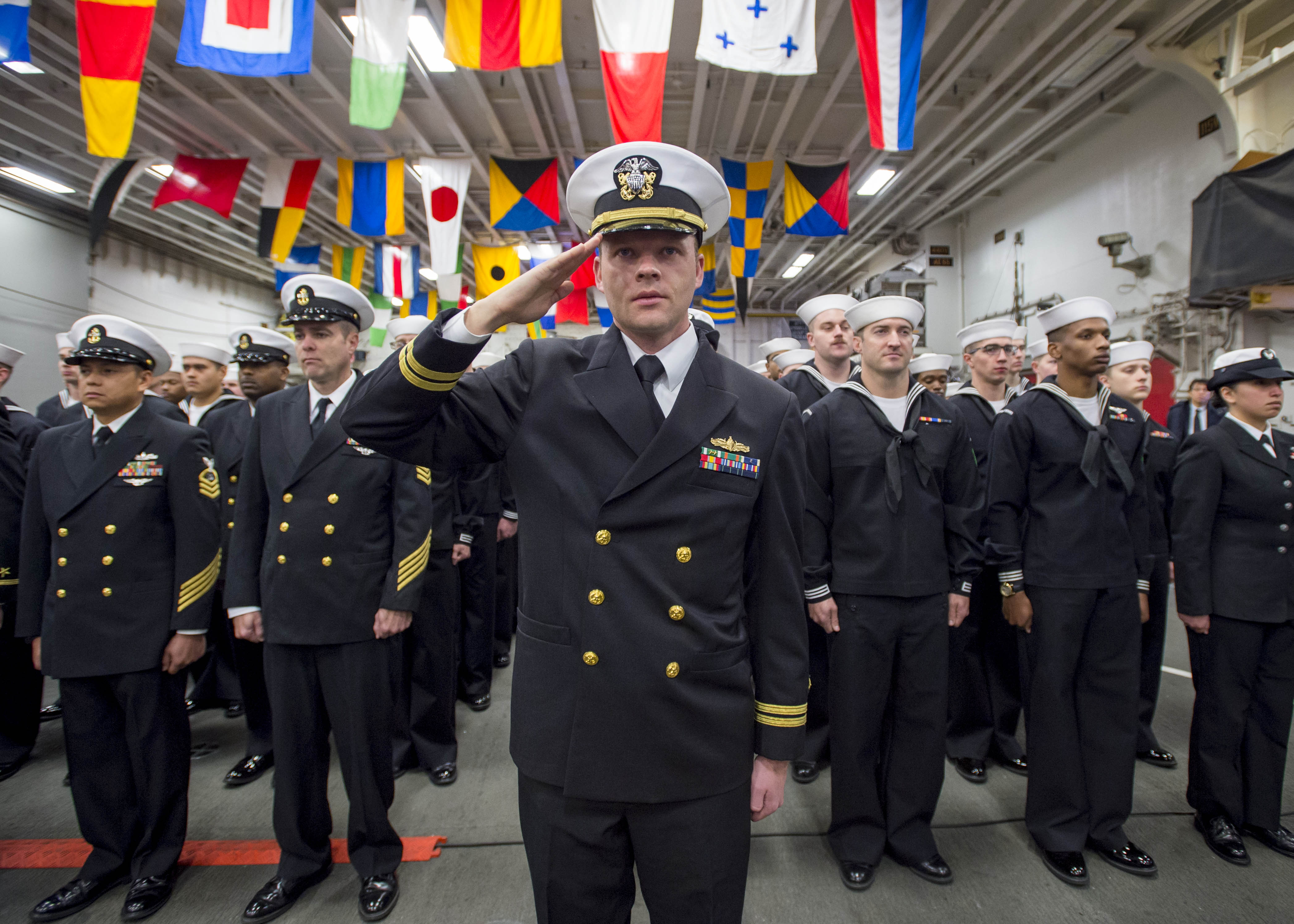 Helm of PHIBRON 11 Changes Hands > United States Navy > News Stories