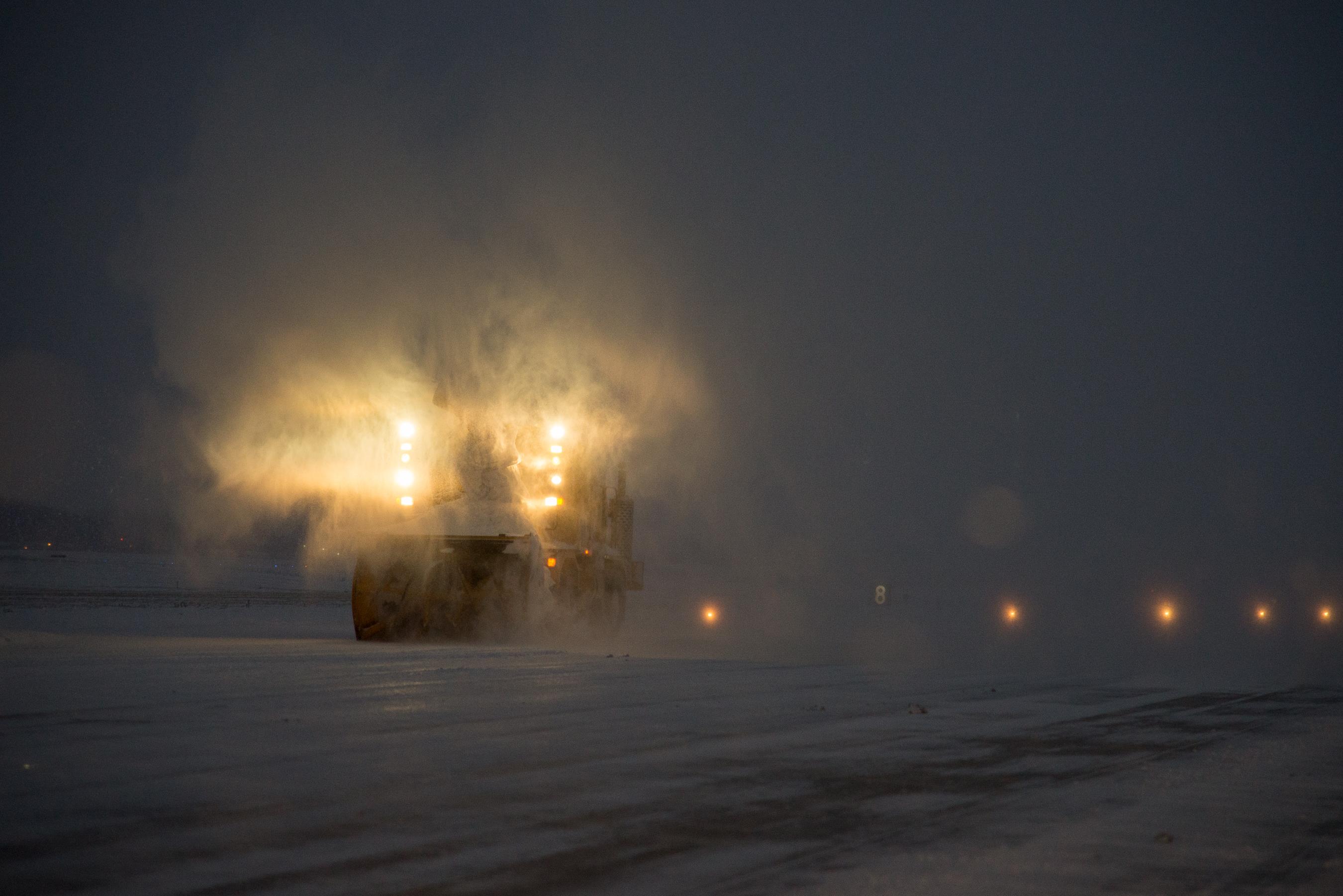 Snapshot: First Snow of 2017 > Dover Air Force Base > Article Display