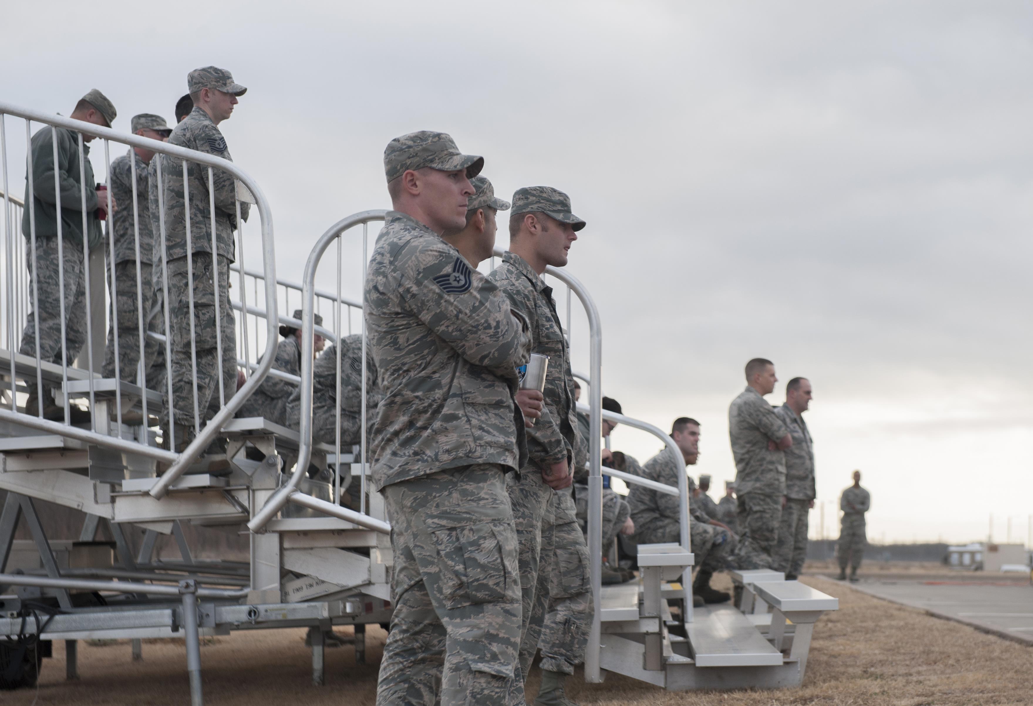 7 MUNS showcases readiness in quarterly bomb build competition > Dyess ...