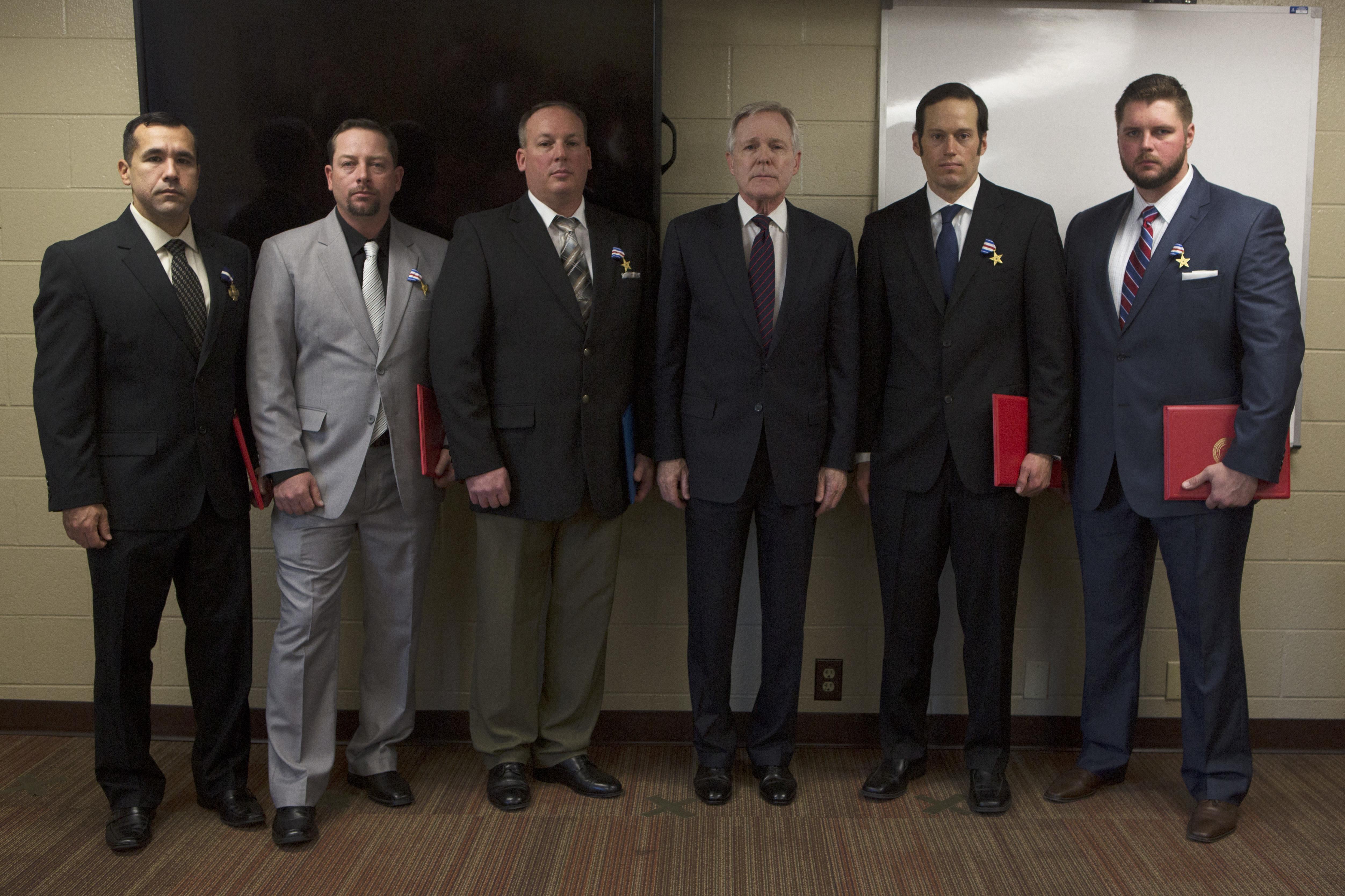 SECNAV Presents High-Level Awards to Naval Special Warfare Commands ...