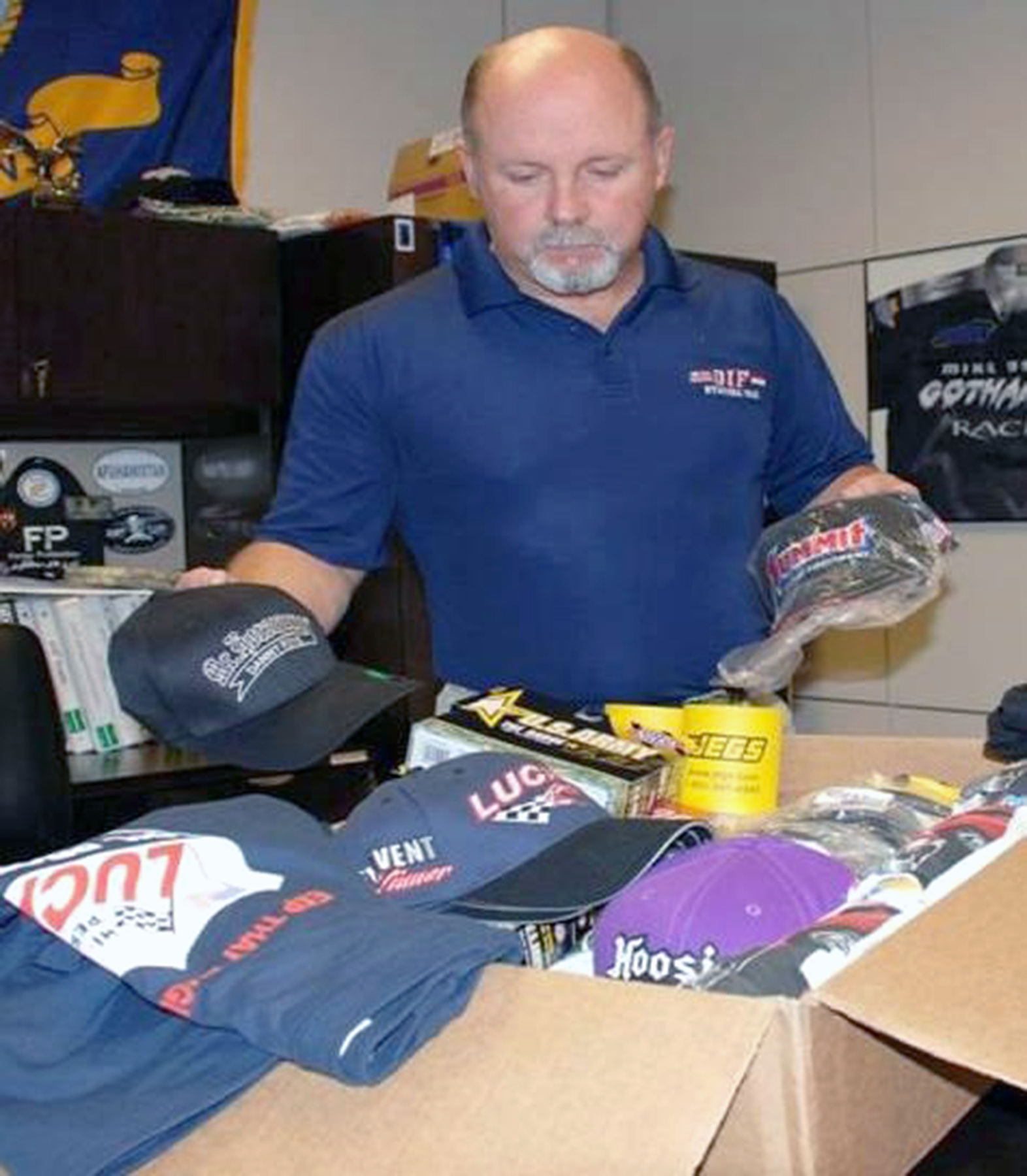 470th Military Intelligence Brigade civilian donates racing items to ...
