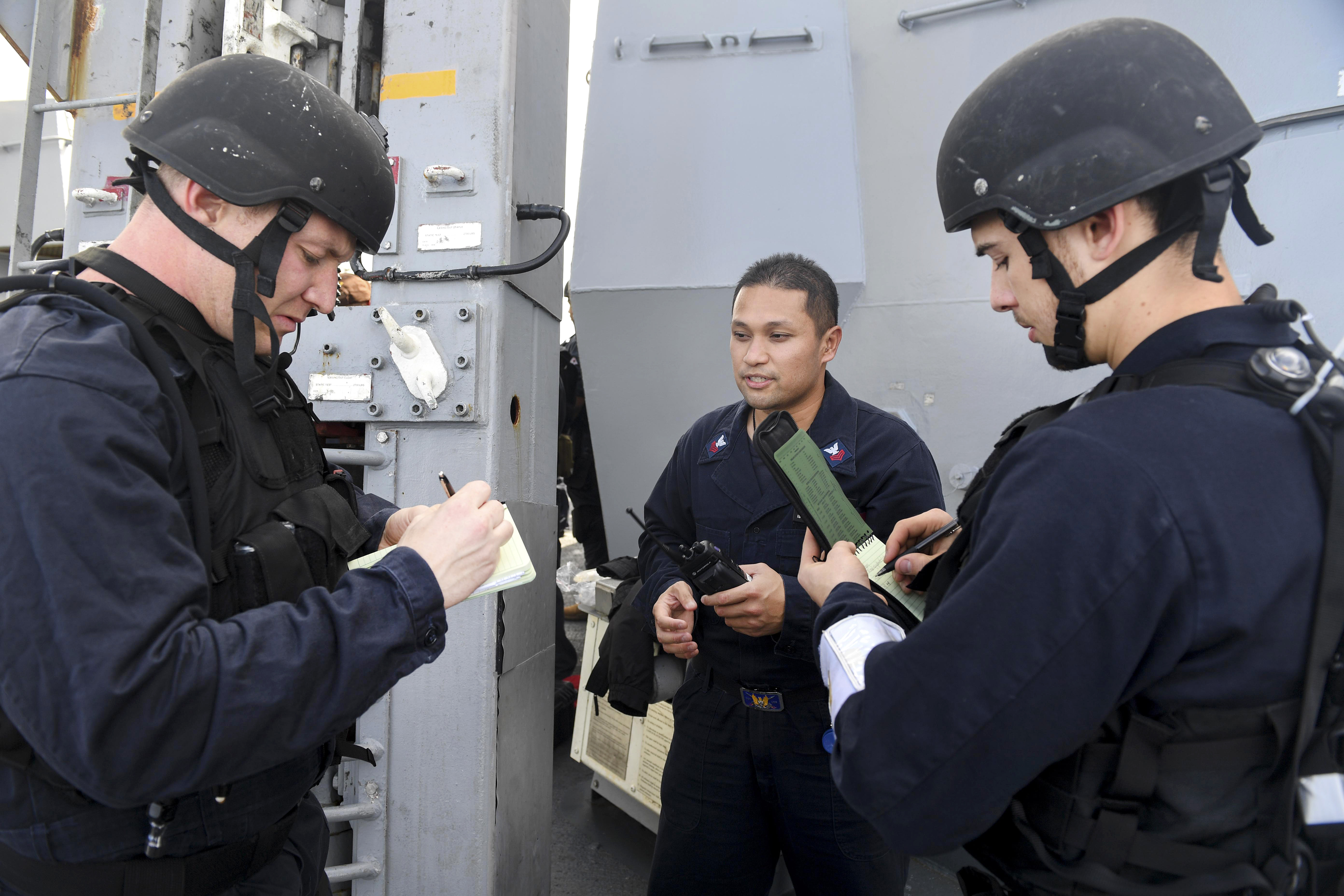 Briefing Sailors