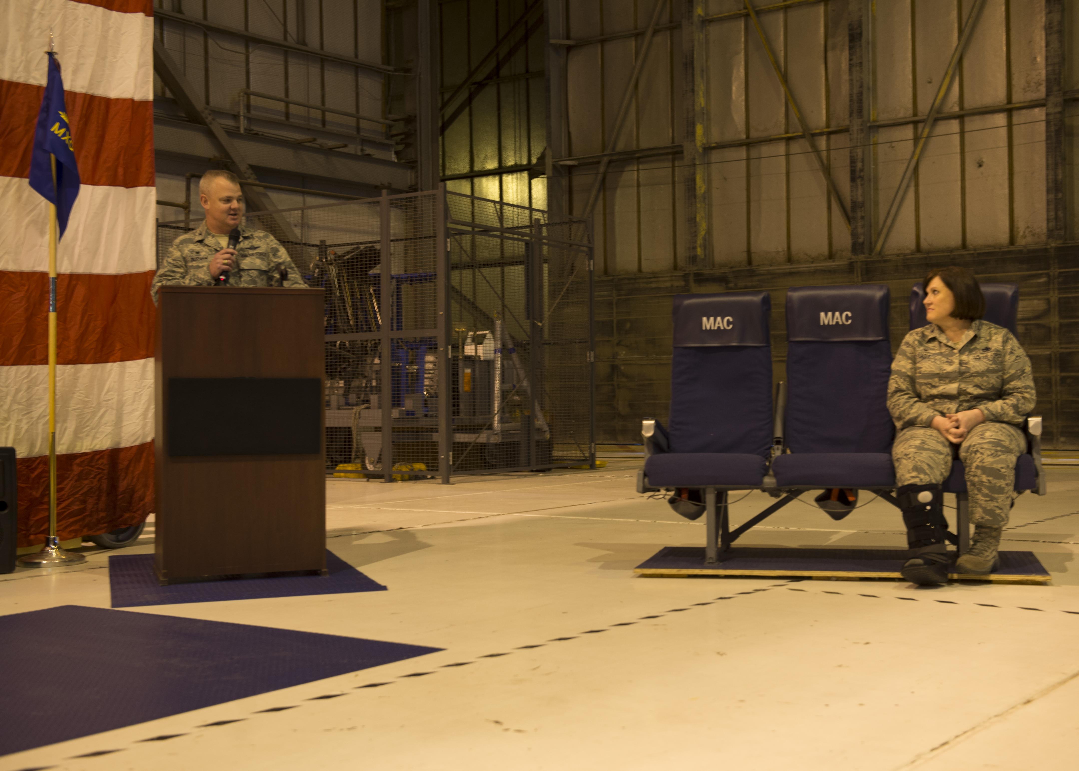 512th Maintence Group Assumption of Command > 512th Airlift Wing ...