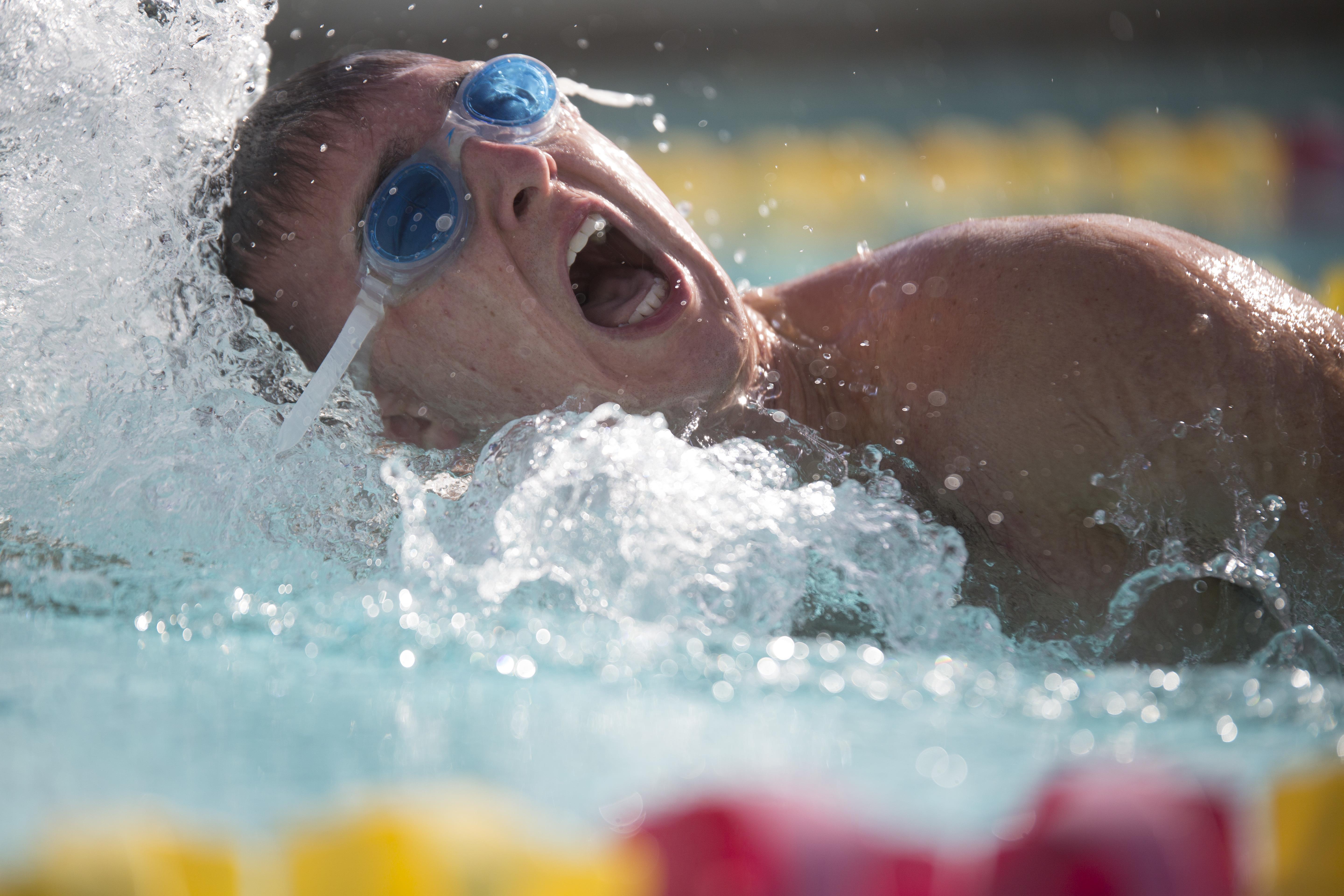 101 Days of Summer makes splash with swim competition > Marine Corps ...