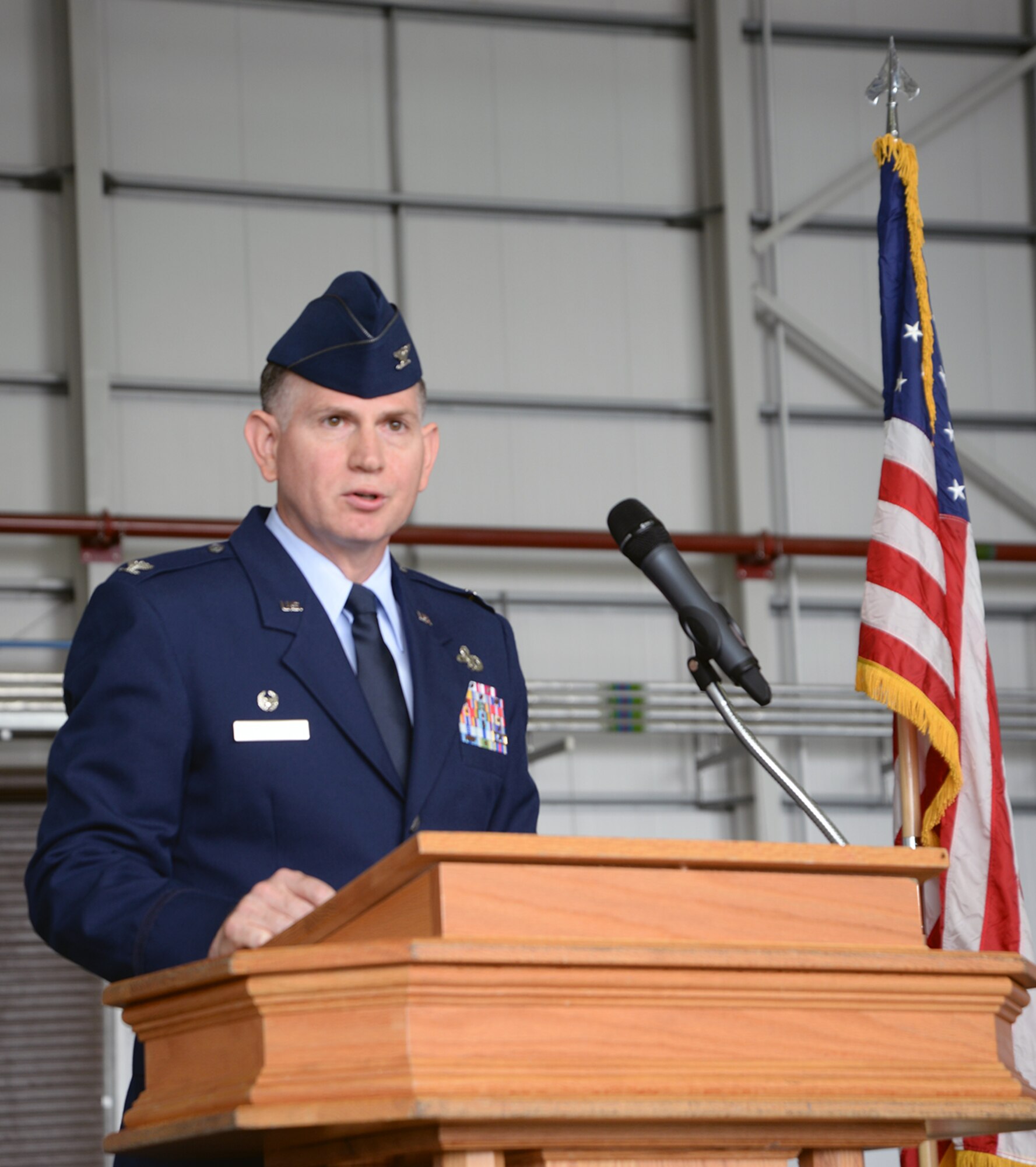 100th MXG changes command > Royal Air Force Mildenhall > RAF Mildenhall ...