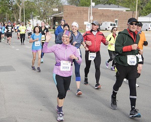 Runners take their mark > Engineer Research and Development Center ...