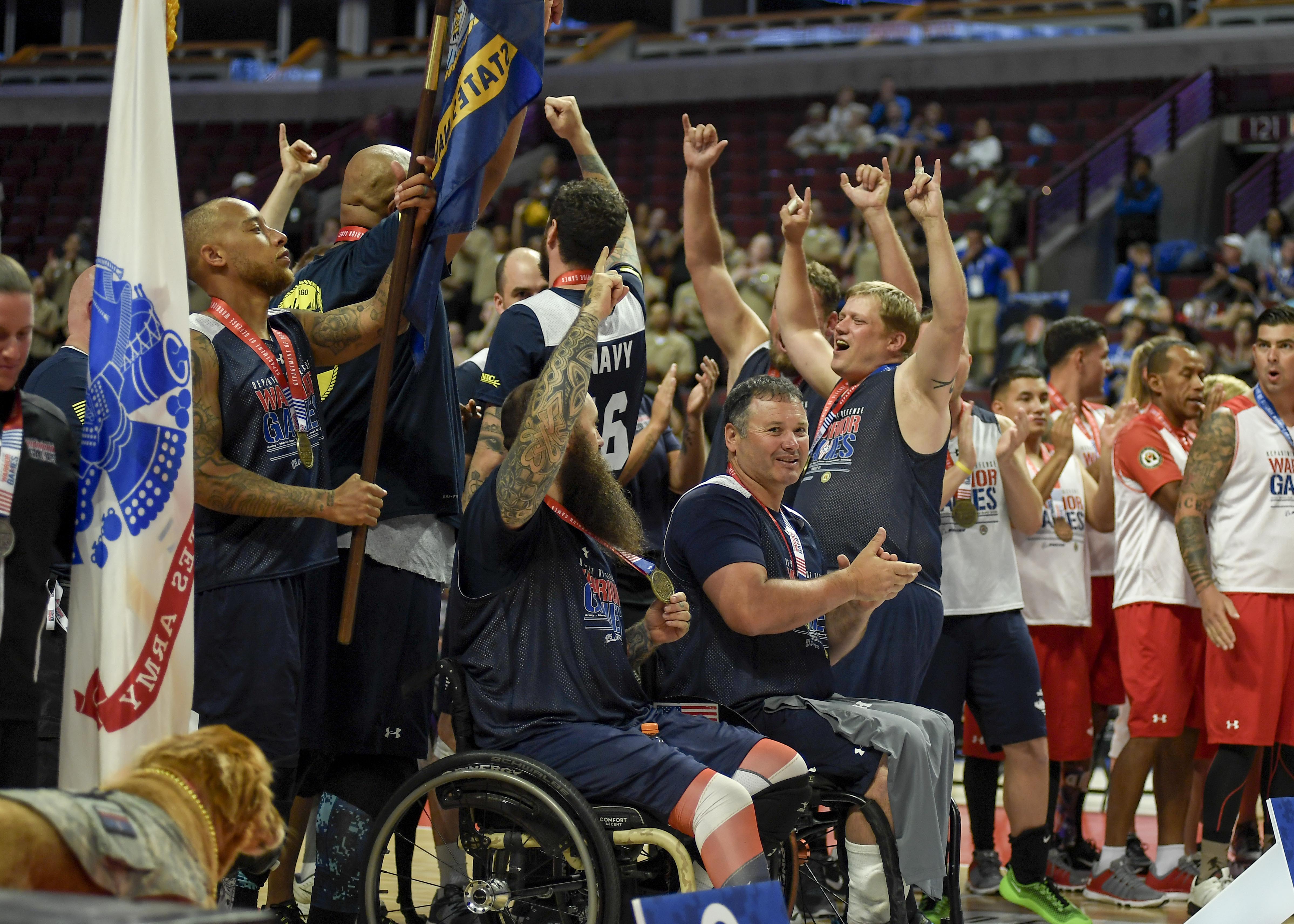 Team Navy Celebrates Close of 2017 Department of Defense Warrior Games ...