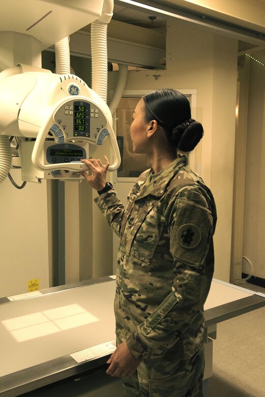 Sergeant 1st Class Trini Ta, radiology technician > Joint Task Force ...