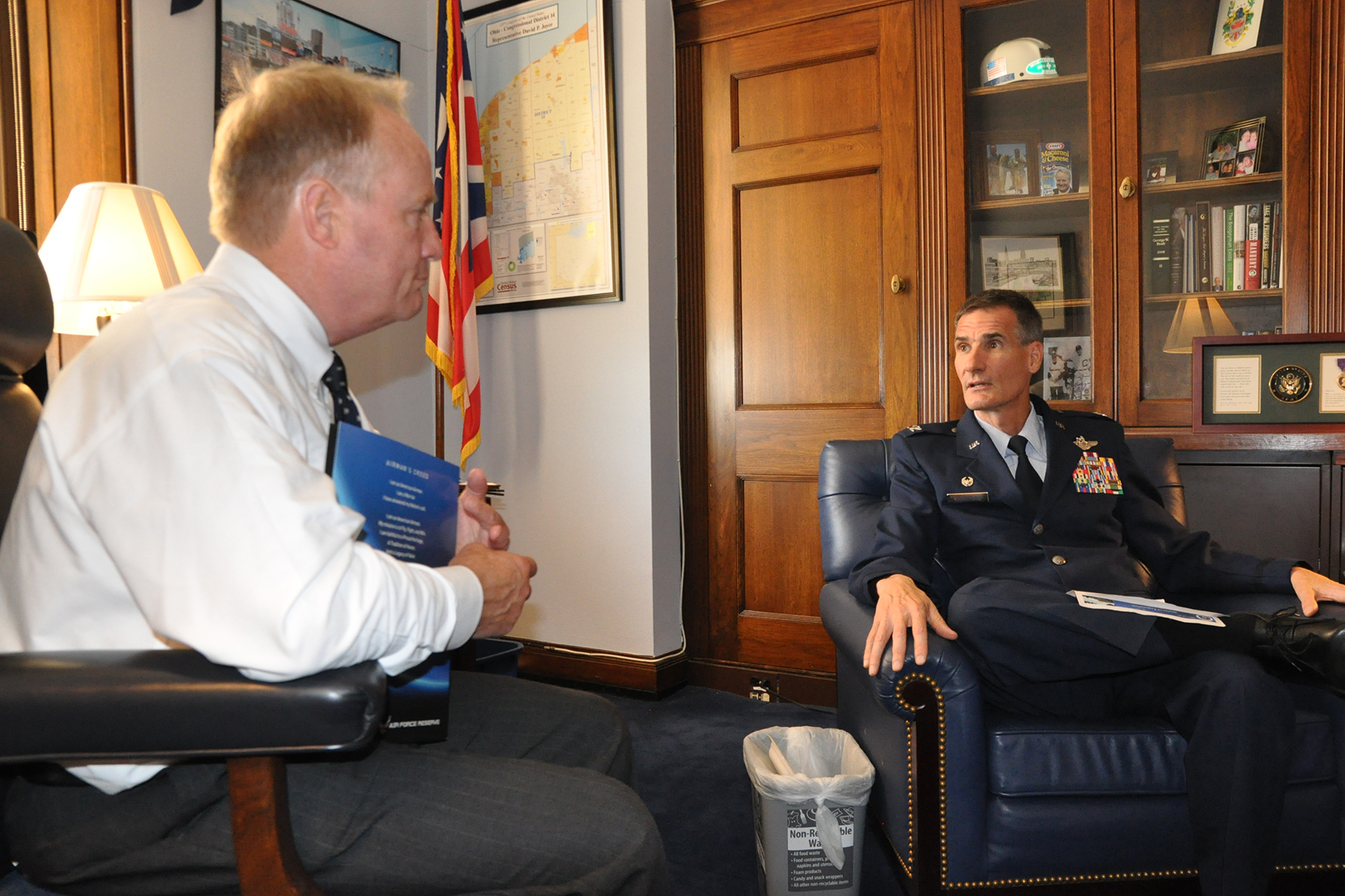 Commander talks up YARS on Capitol Hill > Youngstown Air Reserve ...