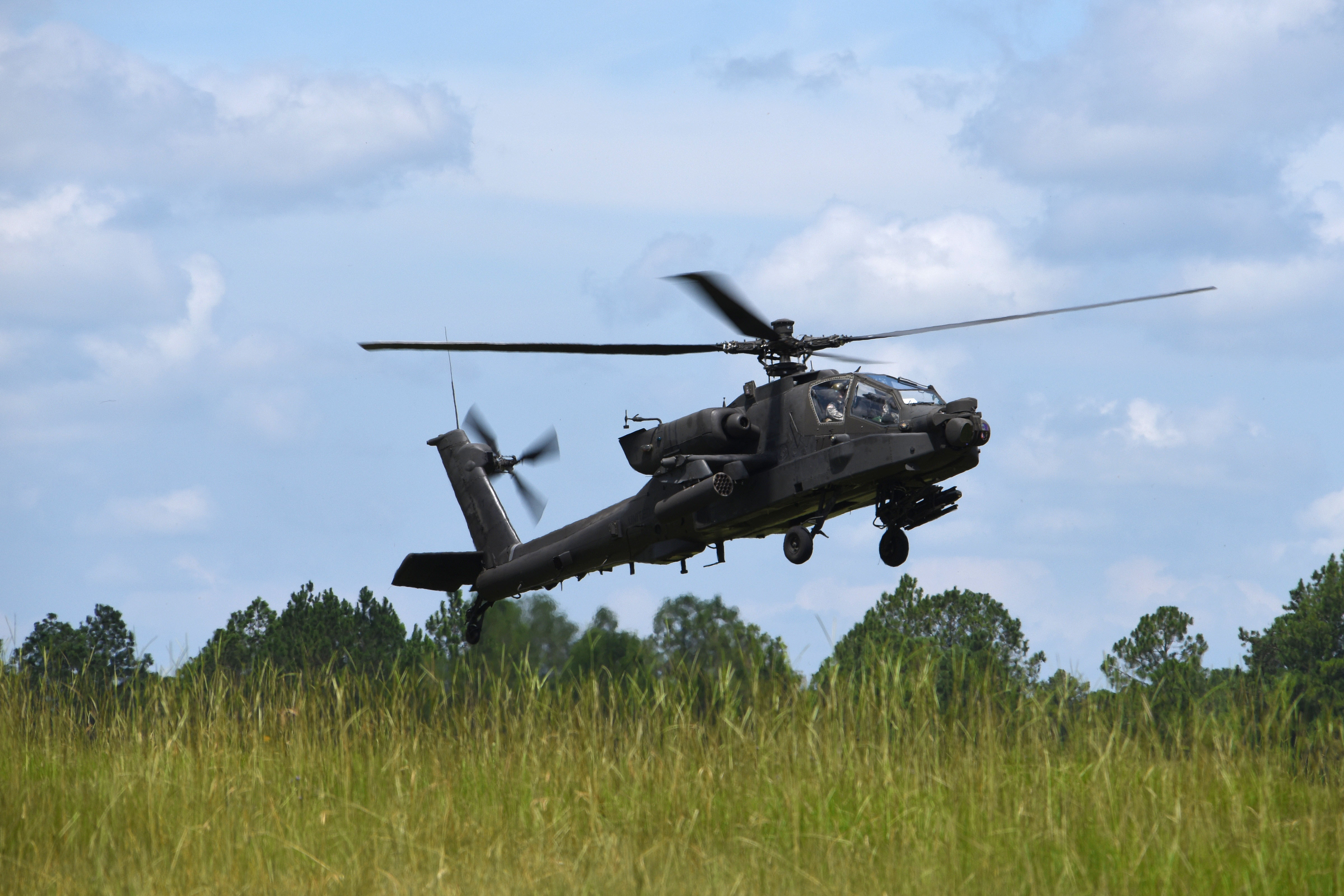 apache helicopter taking off