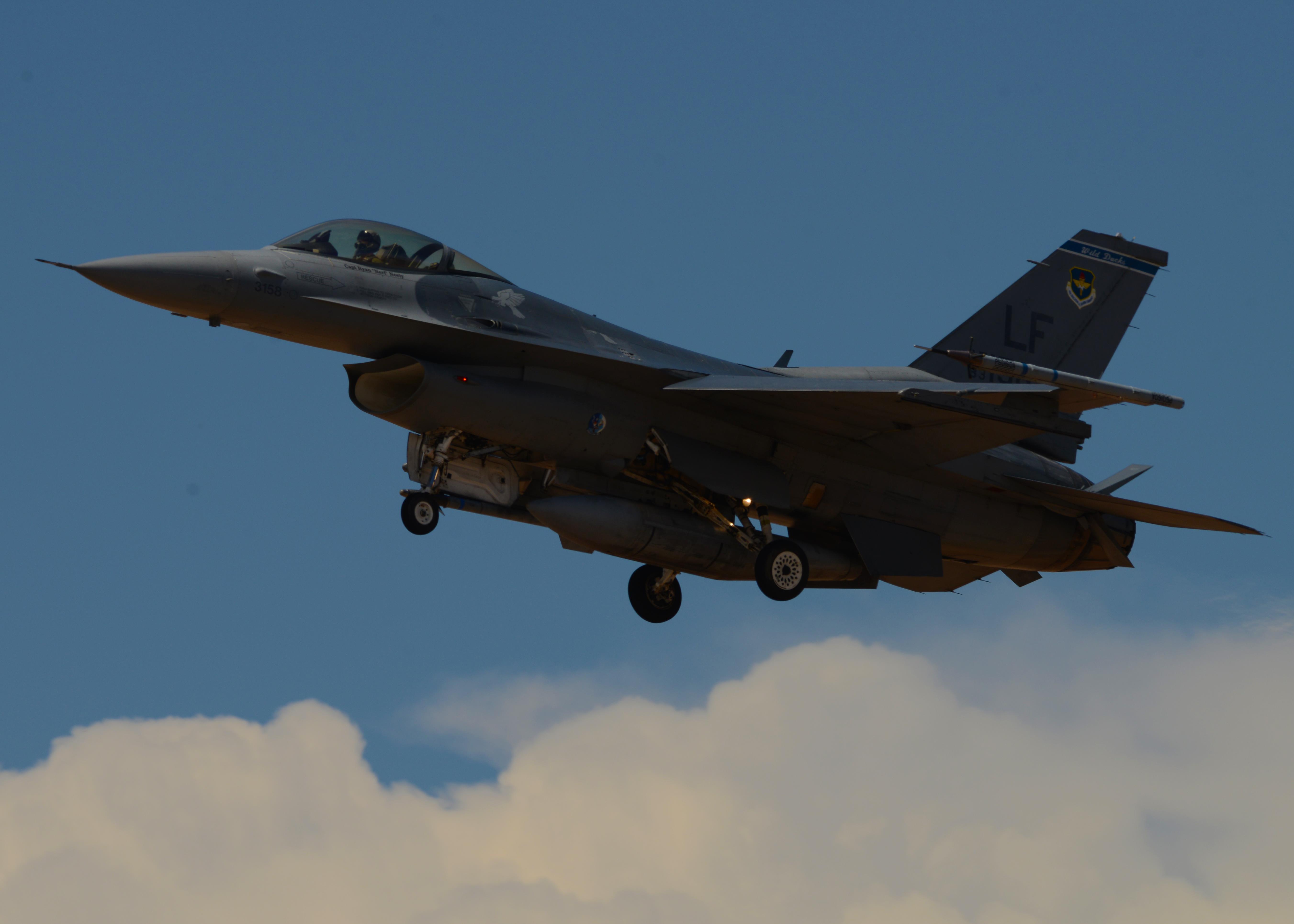 Fighter Jet Memory > Luke Air Force Base > Article Display