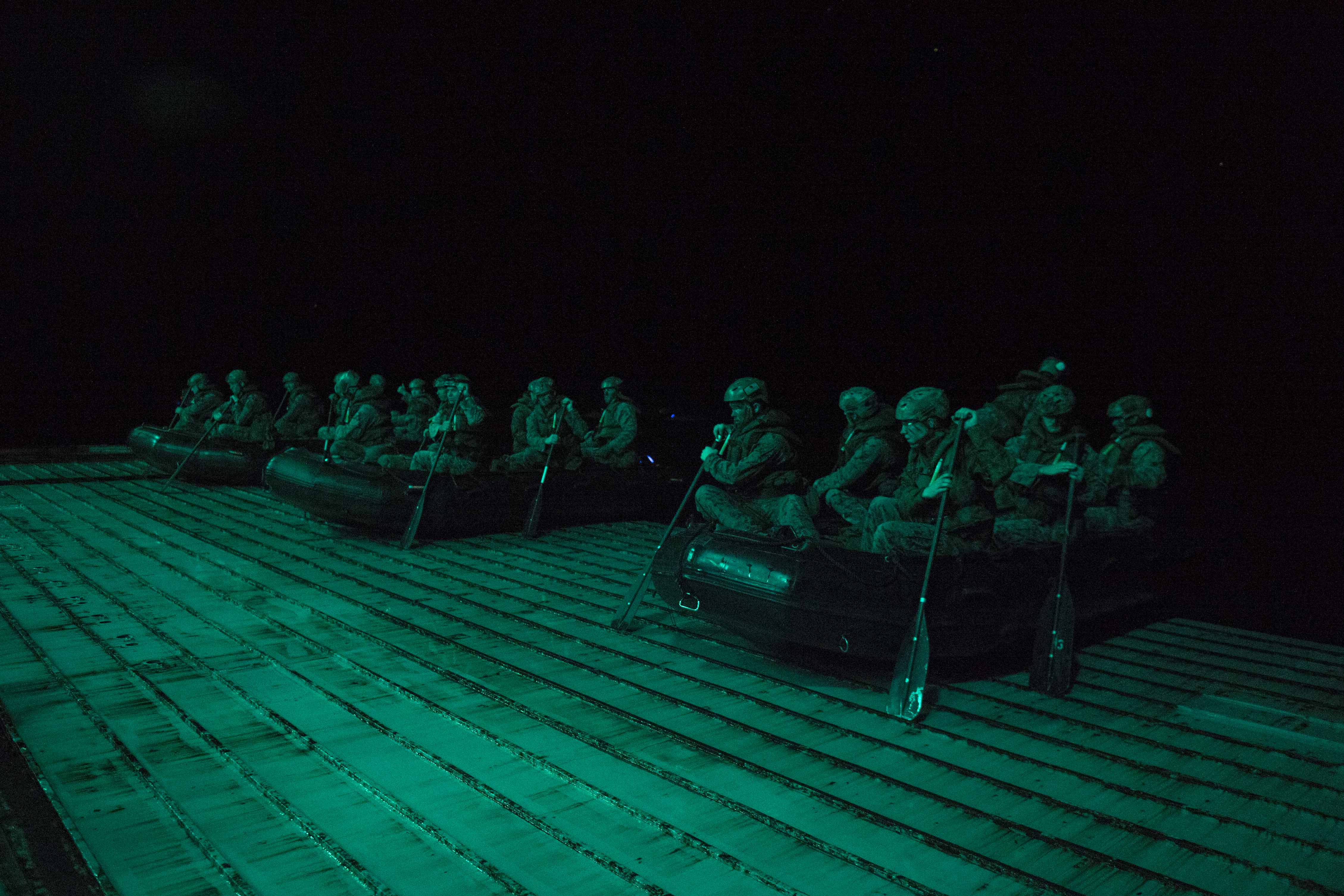 Combined Amphibious Force Launches Marines Ashore for Talisman Saber ...