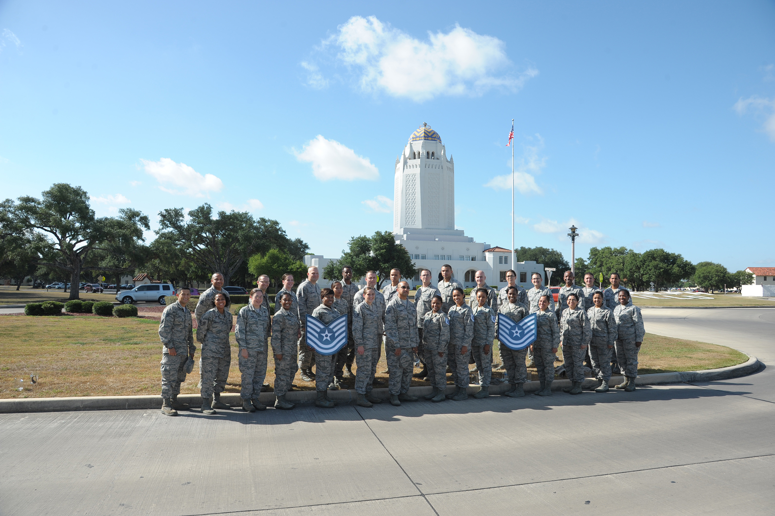 Congratulations 2017 technical sergeants selects > Joint Base San ...