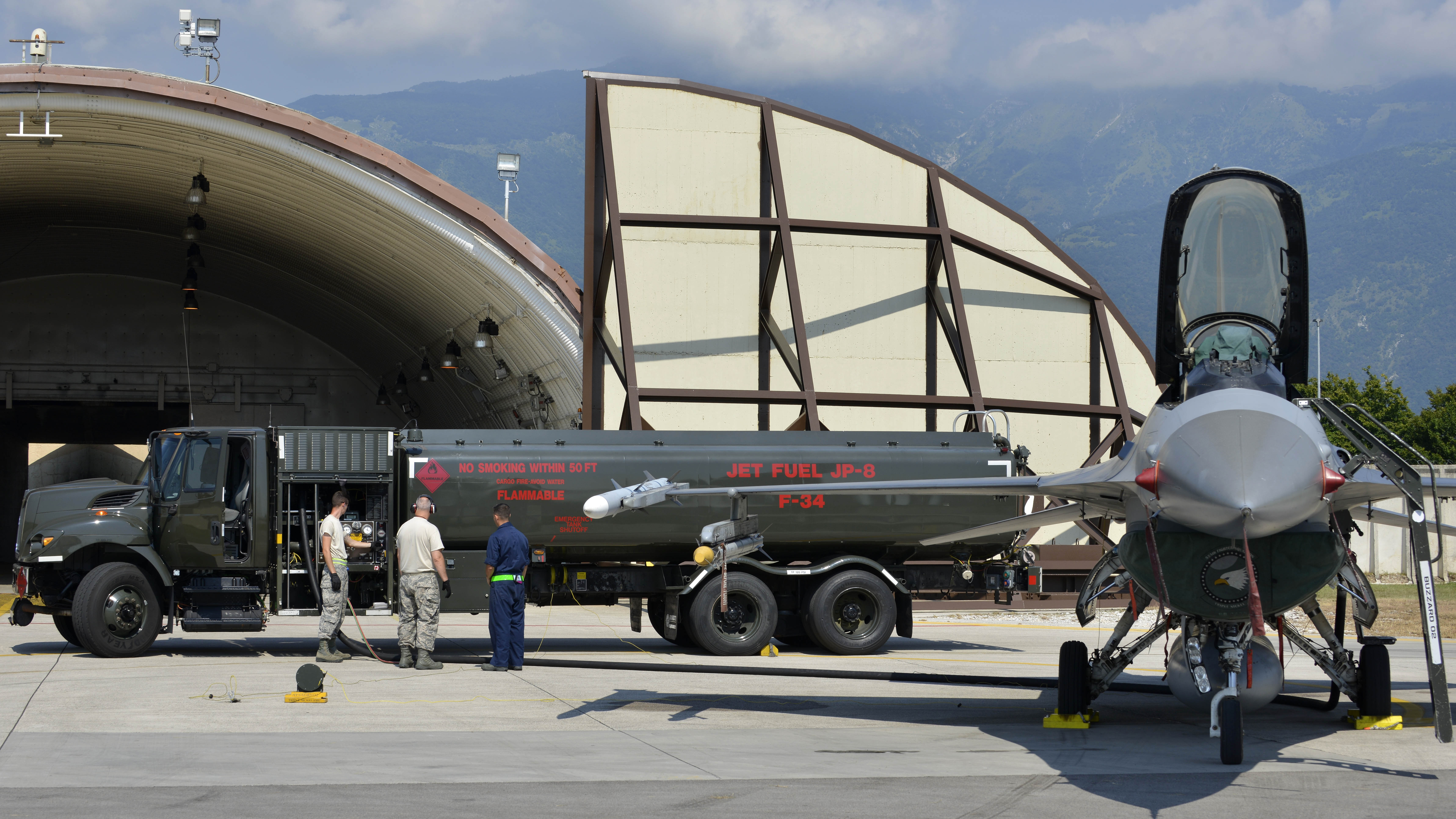 Aviano, Dover Airmen keep F-16s mission ready > Aviano Air Base > Display Aviano, Dover Airmen keep F-16s mission ready > Aviano Air Base > Display
