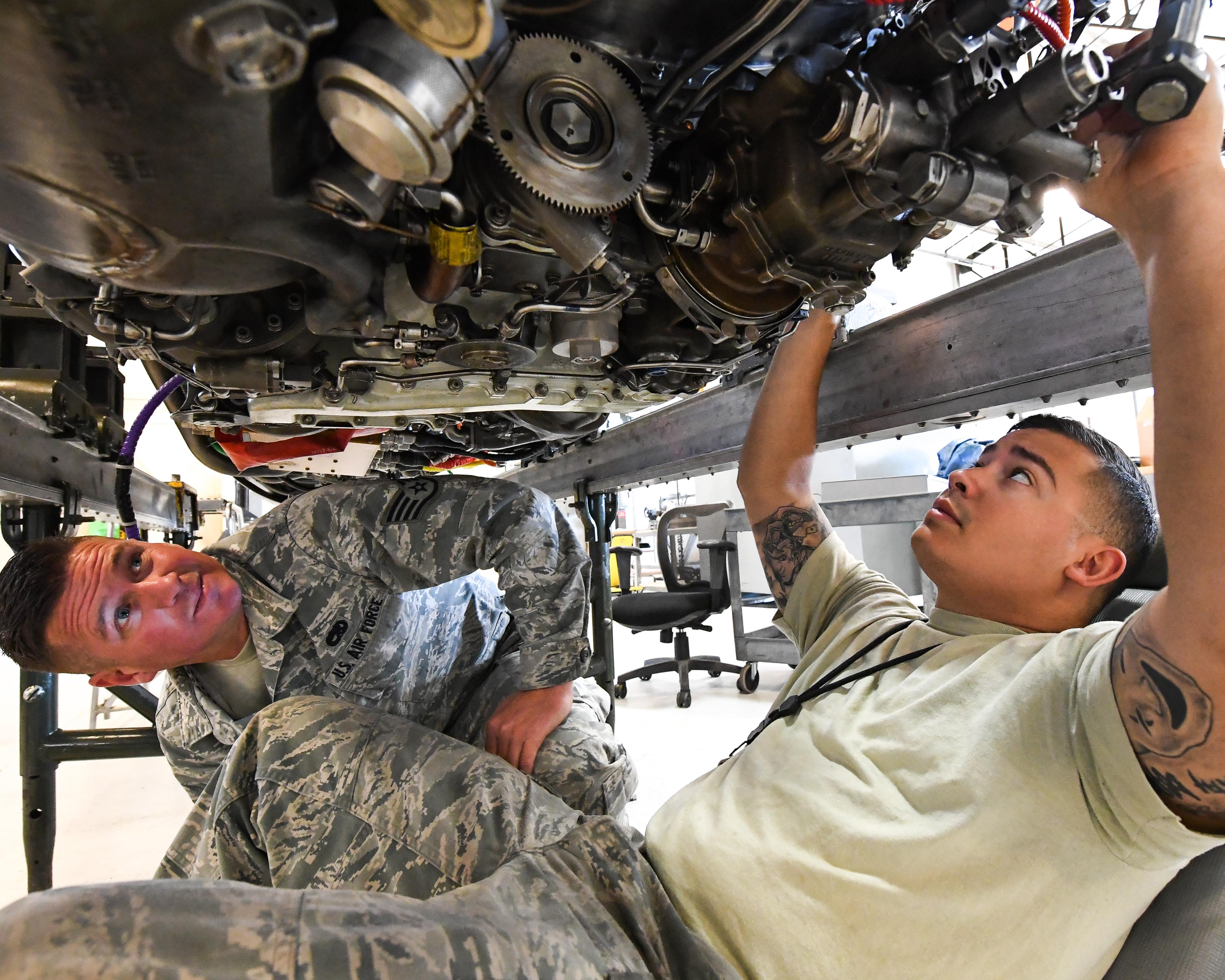 Total Force Airmen provide F-16 jet engine expertise > Hill Air Force ...