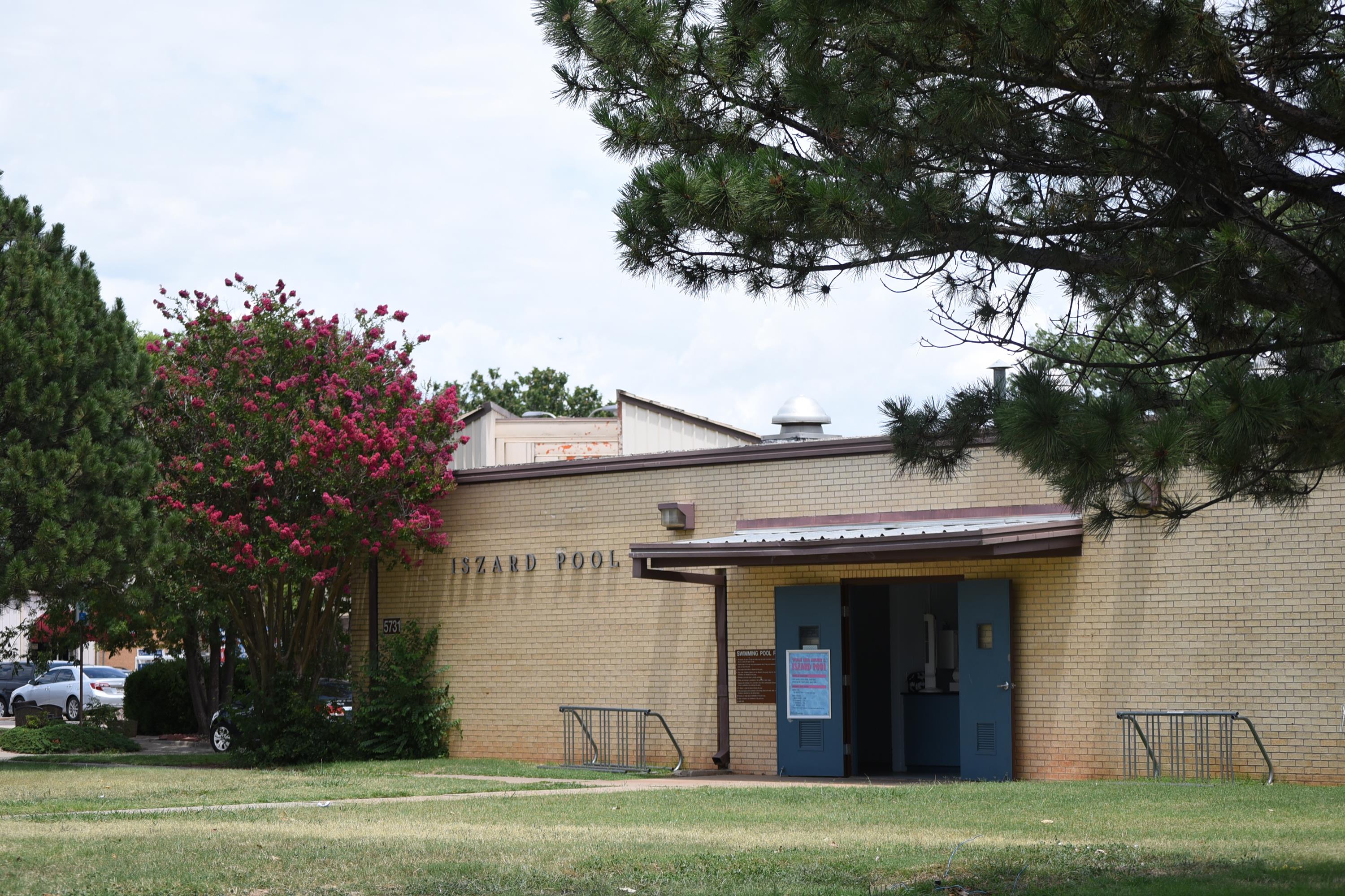 Tinker History: Iszard Memorial Pool > Tinker Air Force Base > Article ...