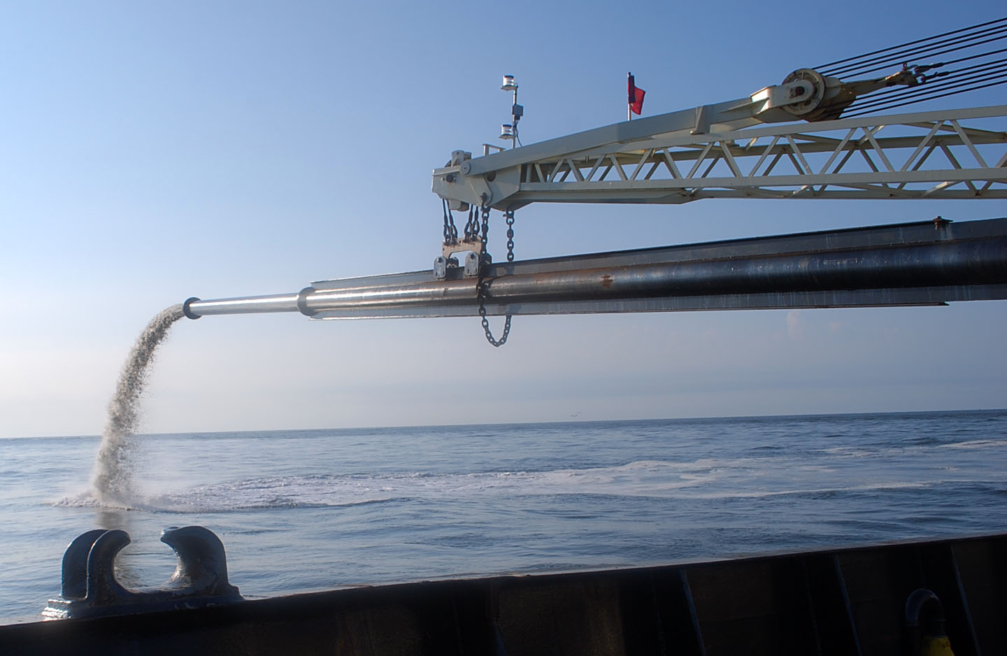 Sidecast Vessel MERRITT Helps Provide Safe Passage