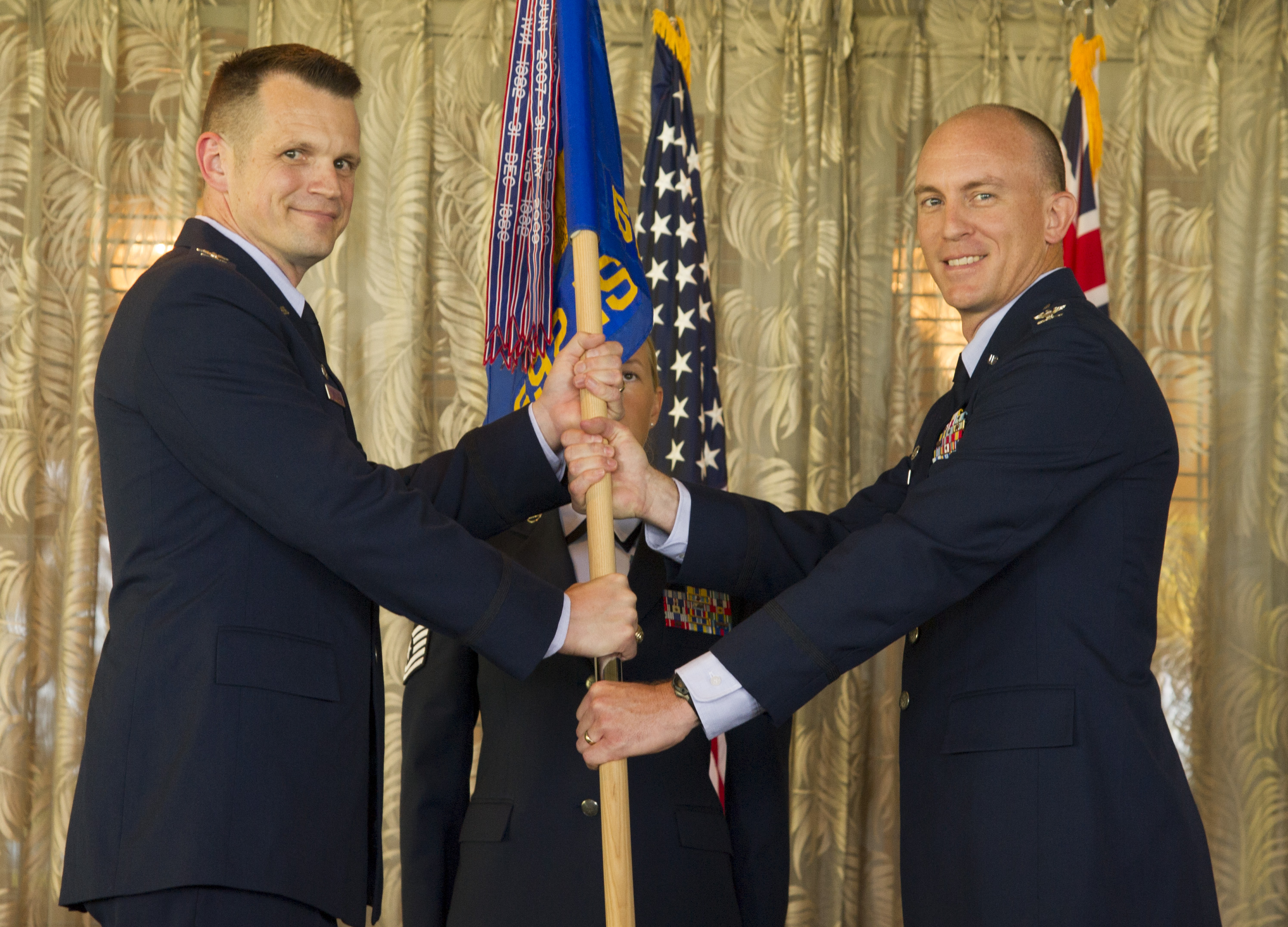 692 ISRG welcomes new commander > 15th Wing > Article Display