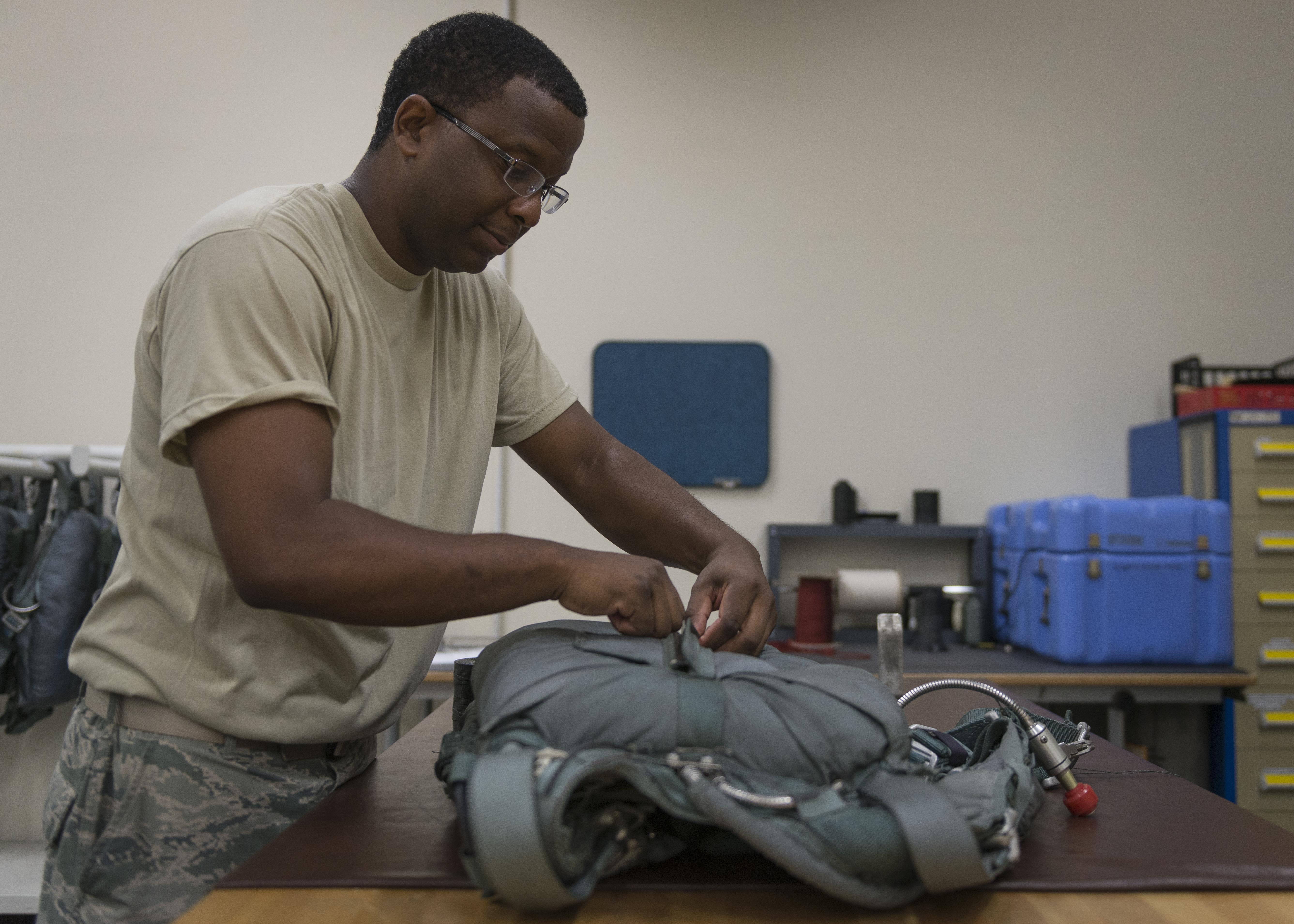 374th OSS manning assist > 403rd Wing > Article Display