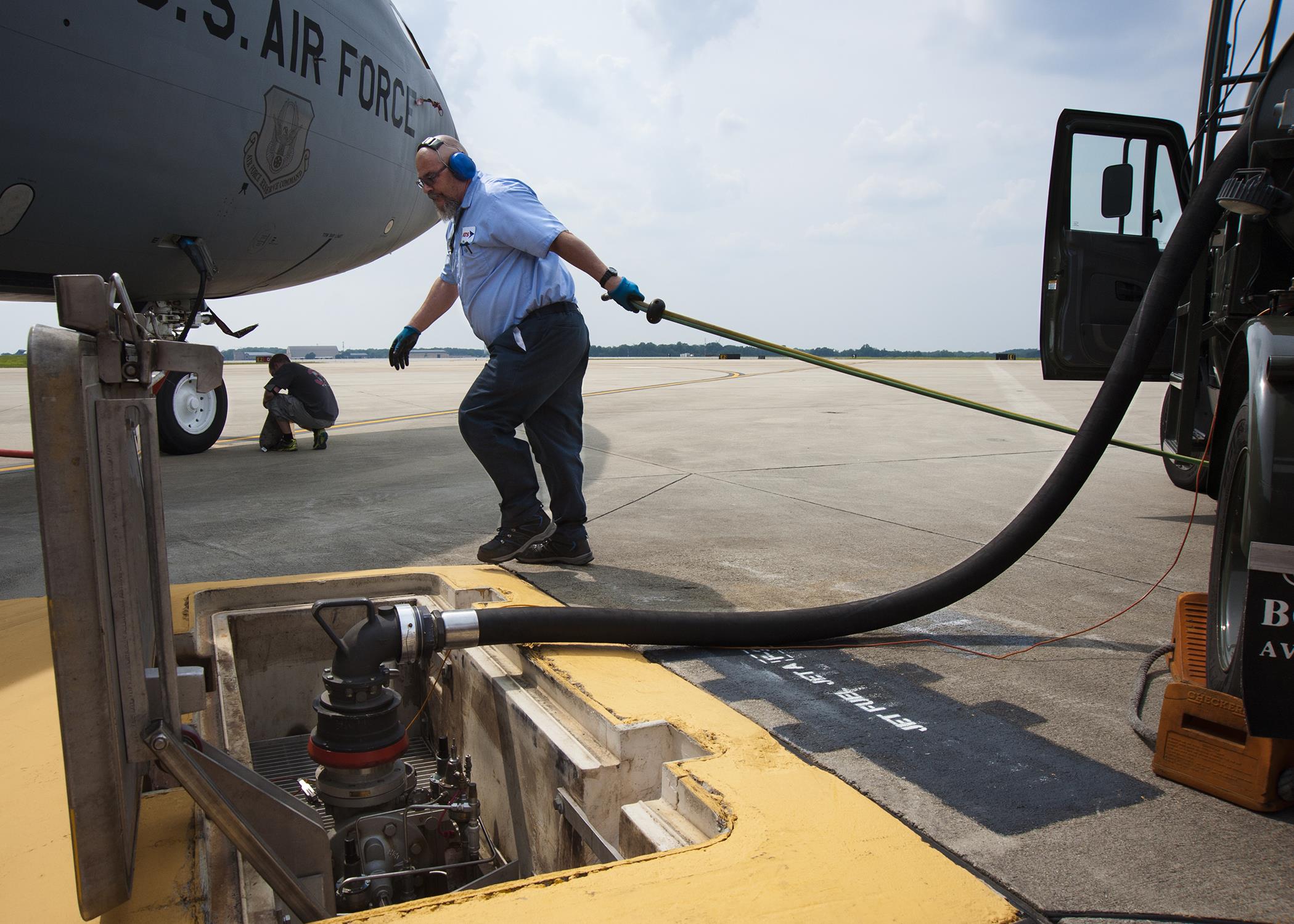 Ever wonder how refuelers are refueled? > 459th Air Refueling Wing ...