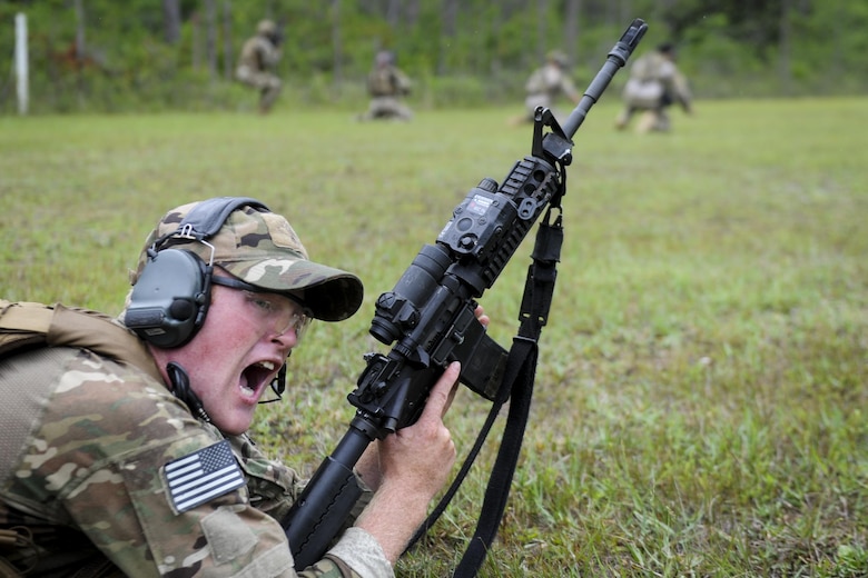 DAGRE participates in shoot, move, communicate drill > Hurlburt Field ...