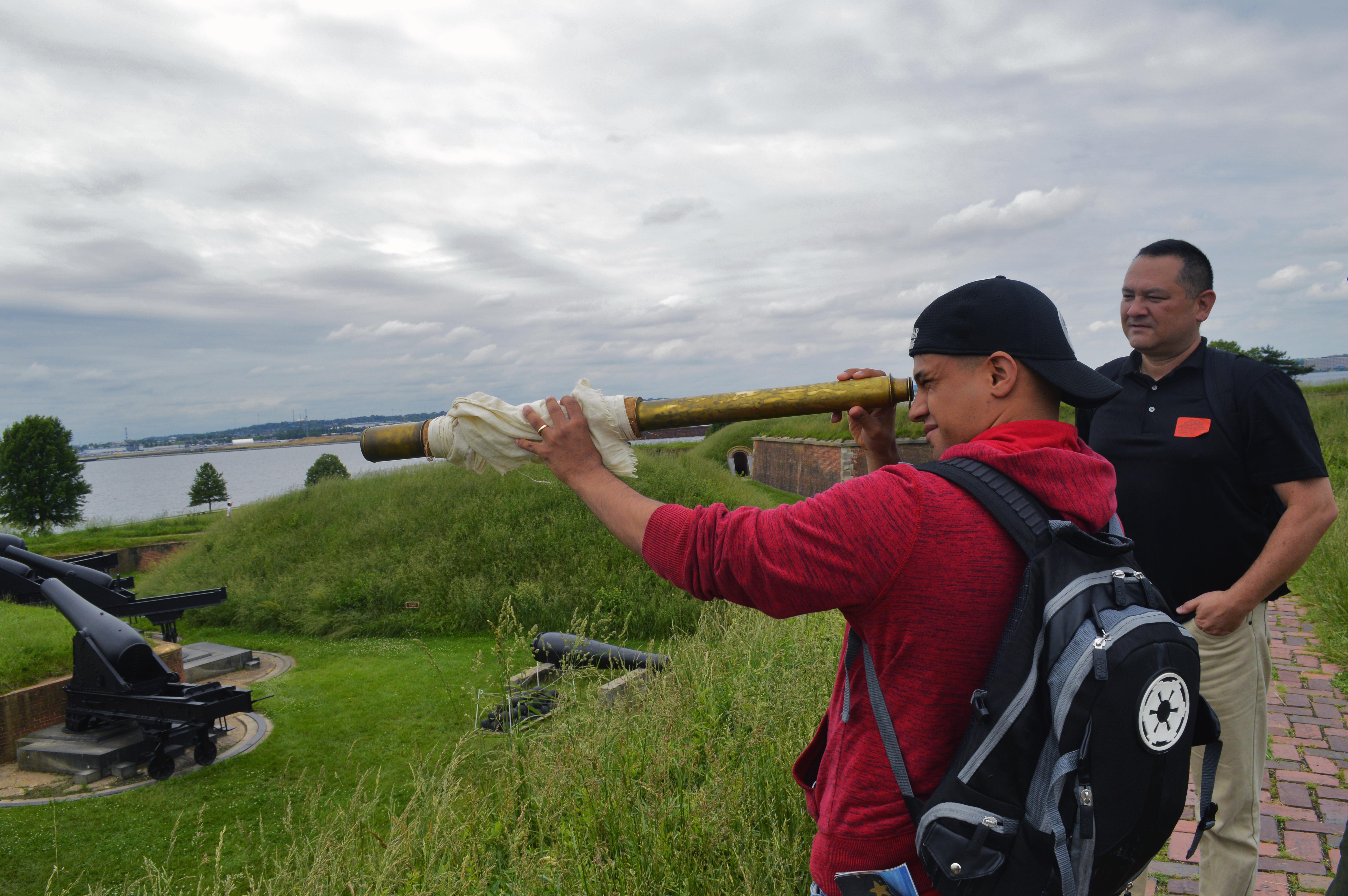 Marines travel to Fort McHenry, get inspired by The Star Spangled ...
