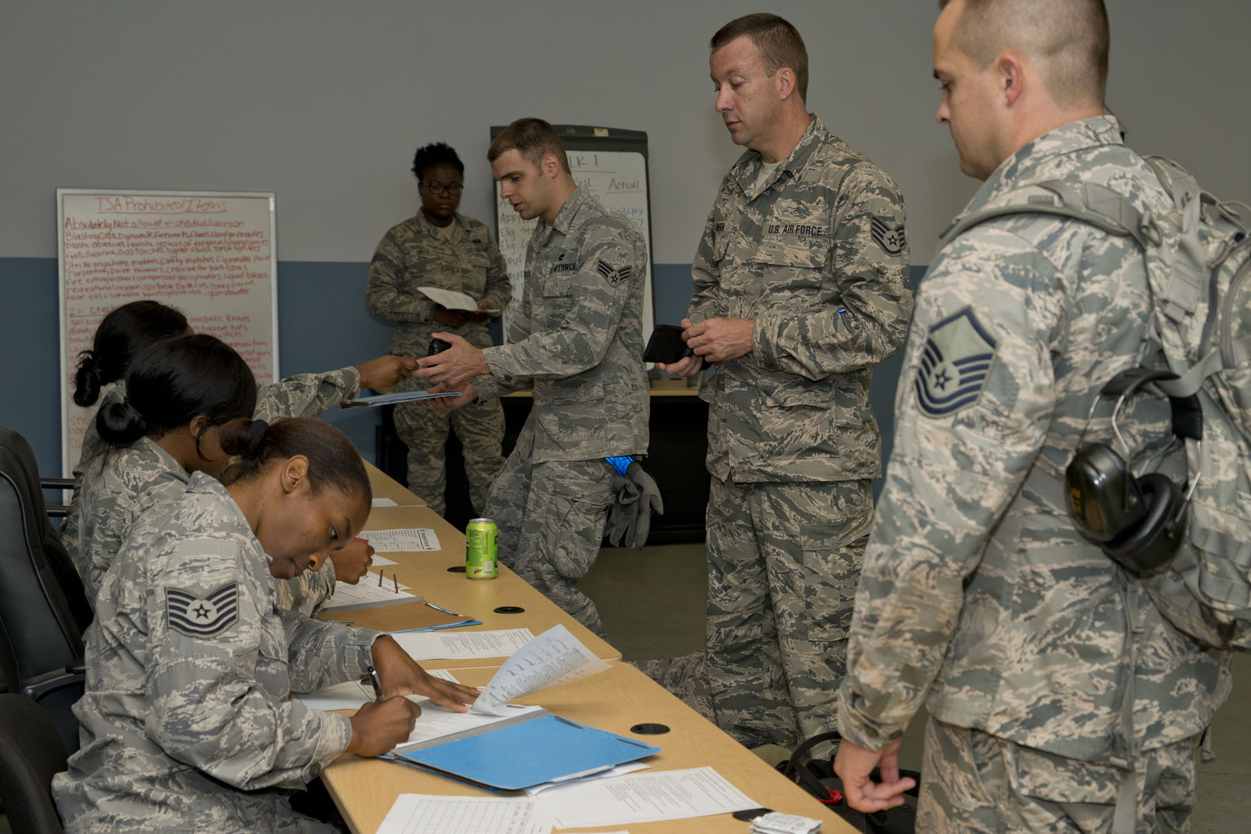 913 AG participates in first readiness exercise > 913th Airlift Group ...