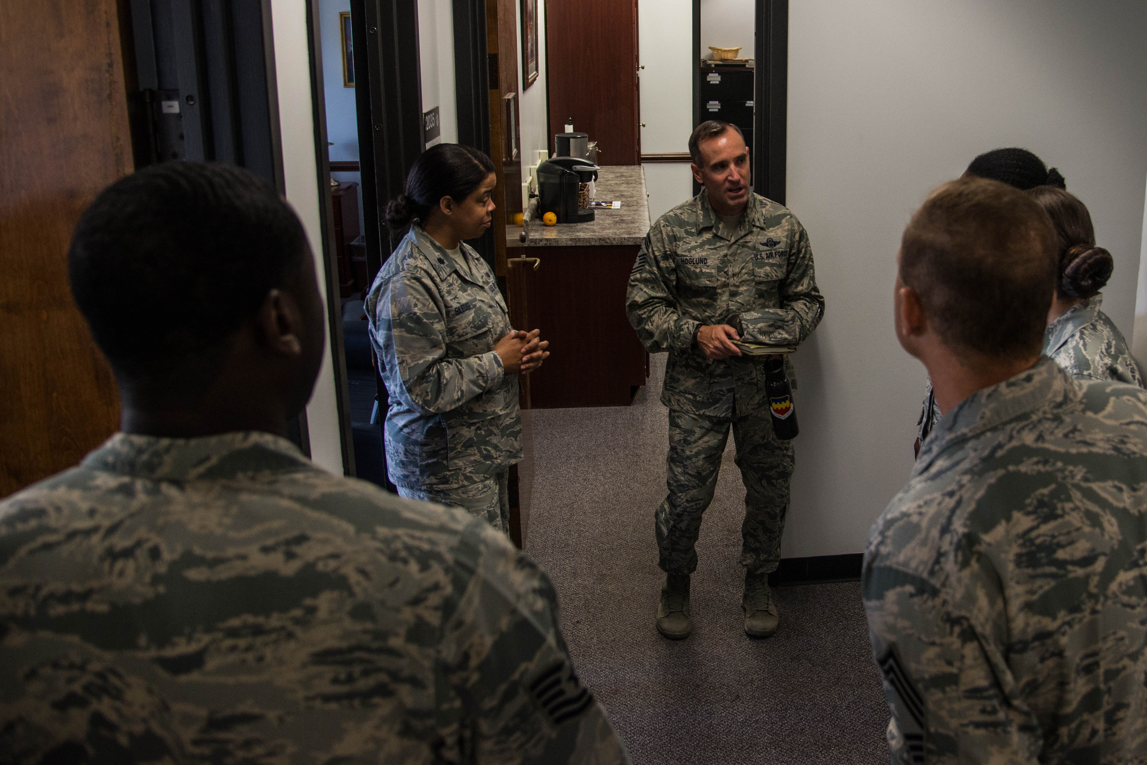 New command chief meets Airmen