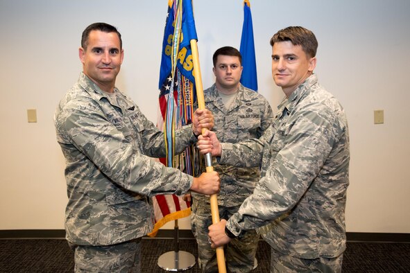 18 ASOG welcomes new commander > Pope Field > Article Display