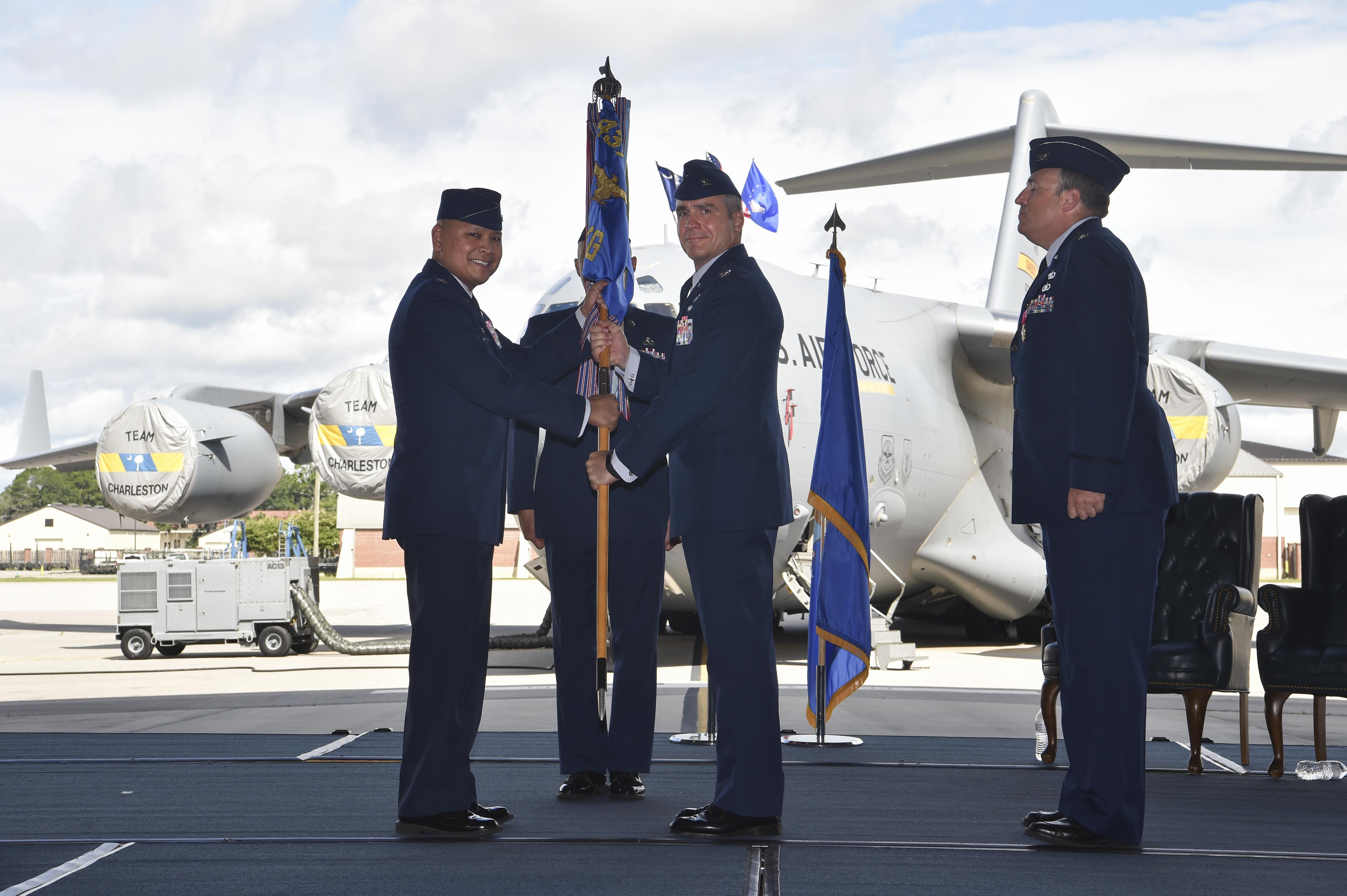 437th MXG change of command