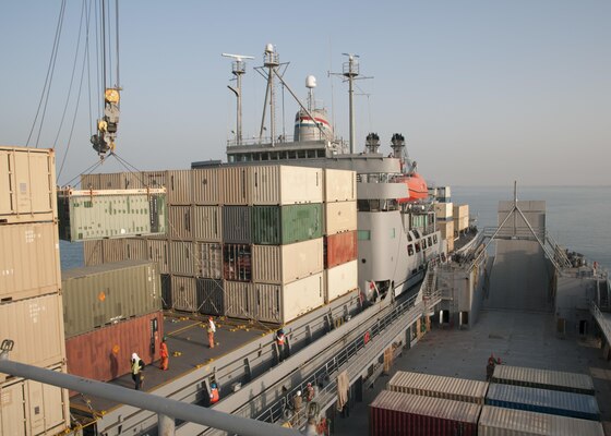 Army Mariners perform cargo transfer at sea > U.S. Army Central ...
