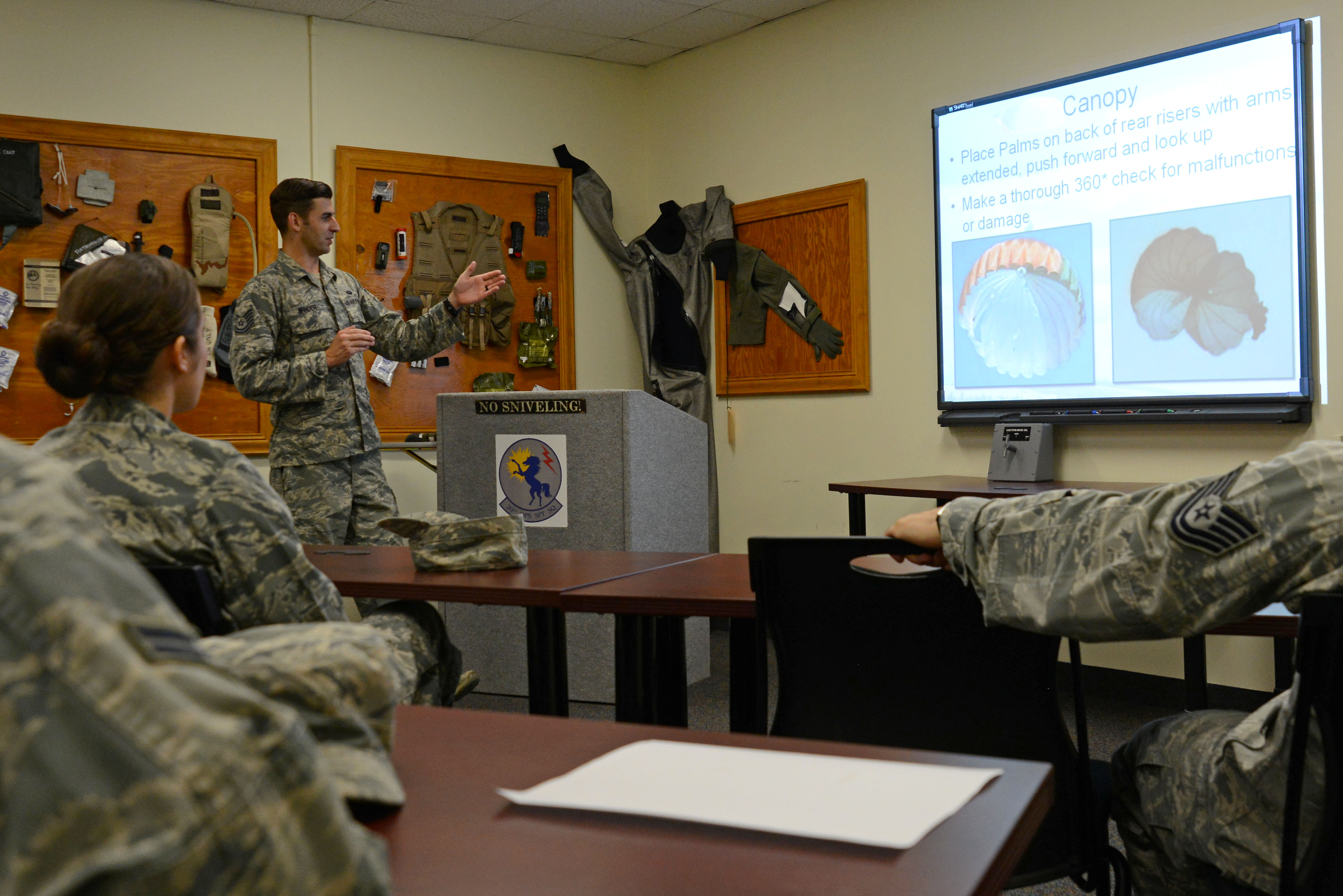 Airmen learn safe falls