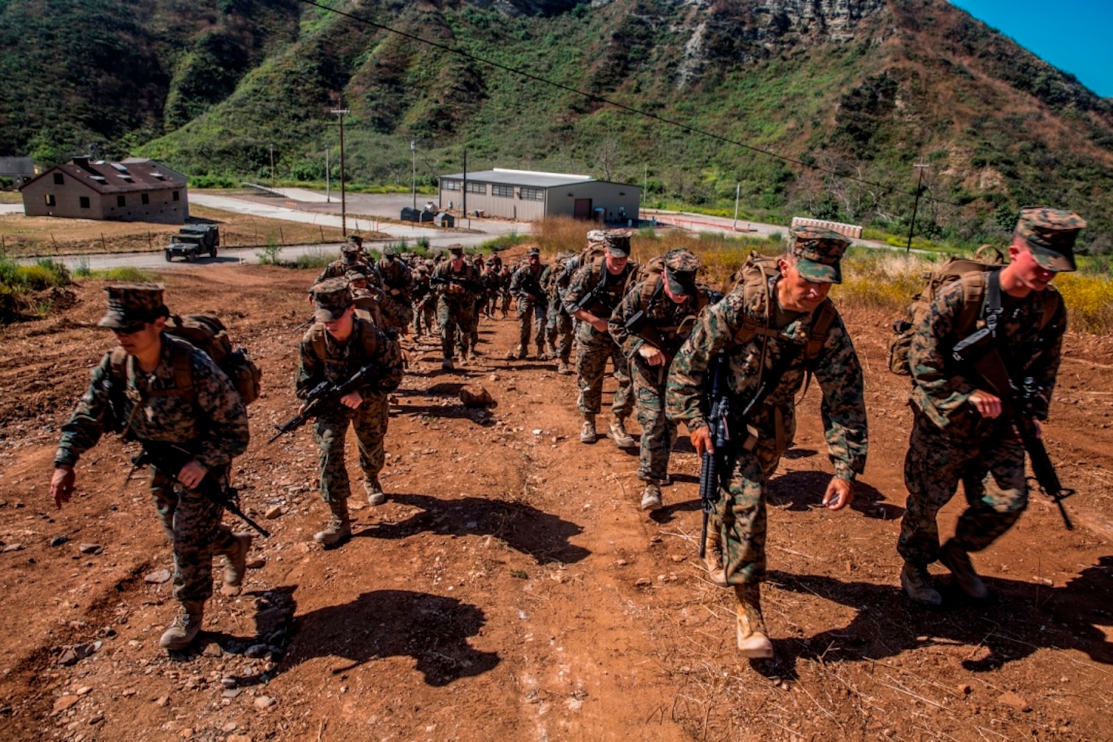 1st Marine Logistics Group > Units > CLR-1 > CLB 5