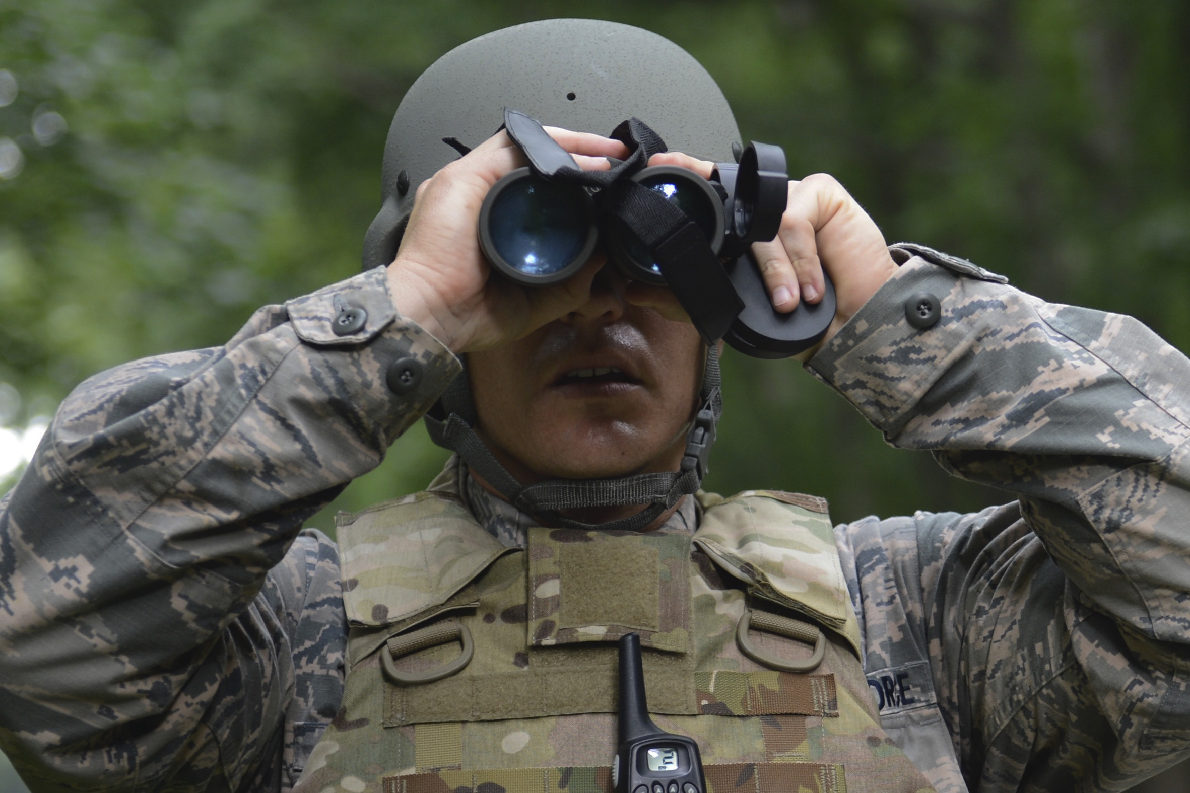 CES Airmen navigate through deployment training