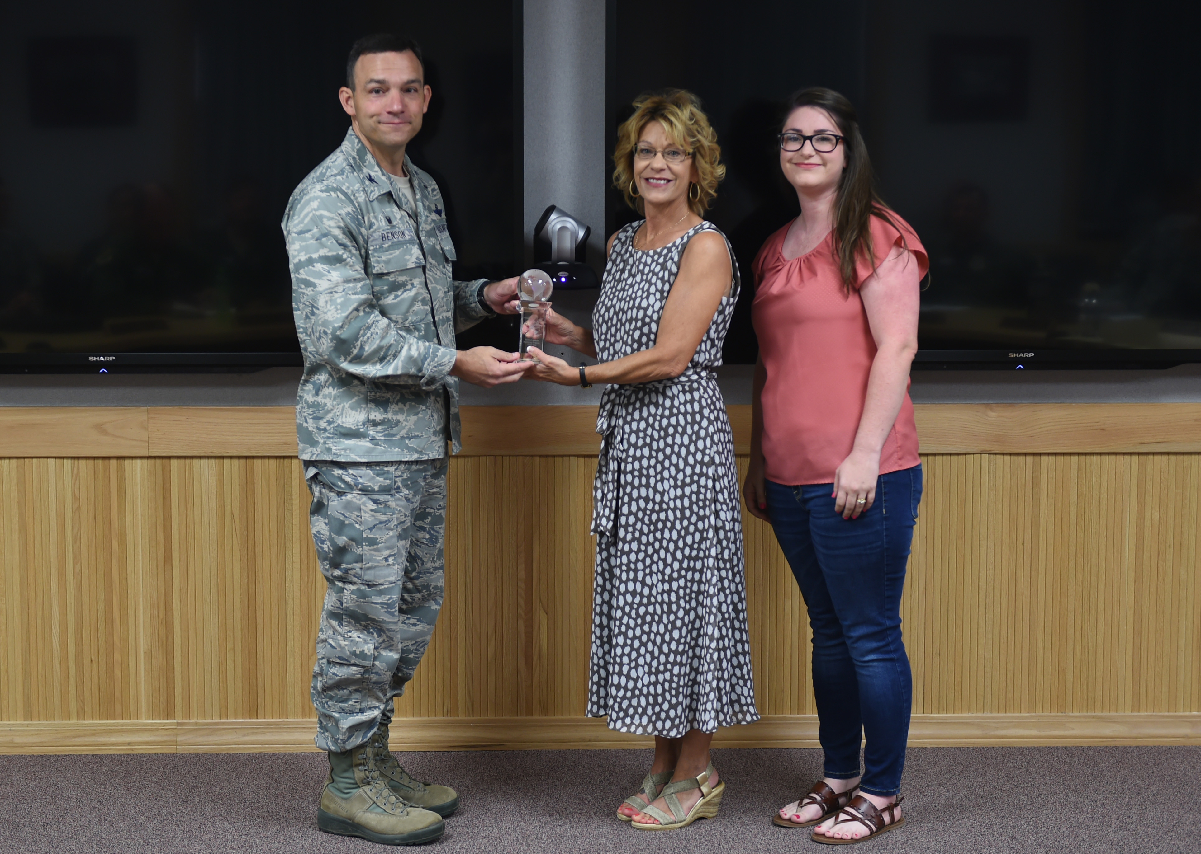 Air Force Global Strike Command 2016 award winners > 8th Air Force/J ...