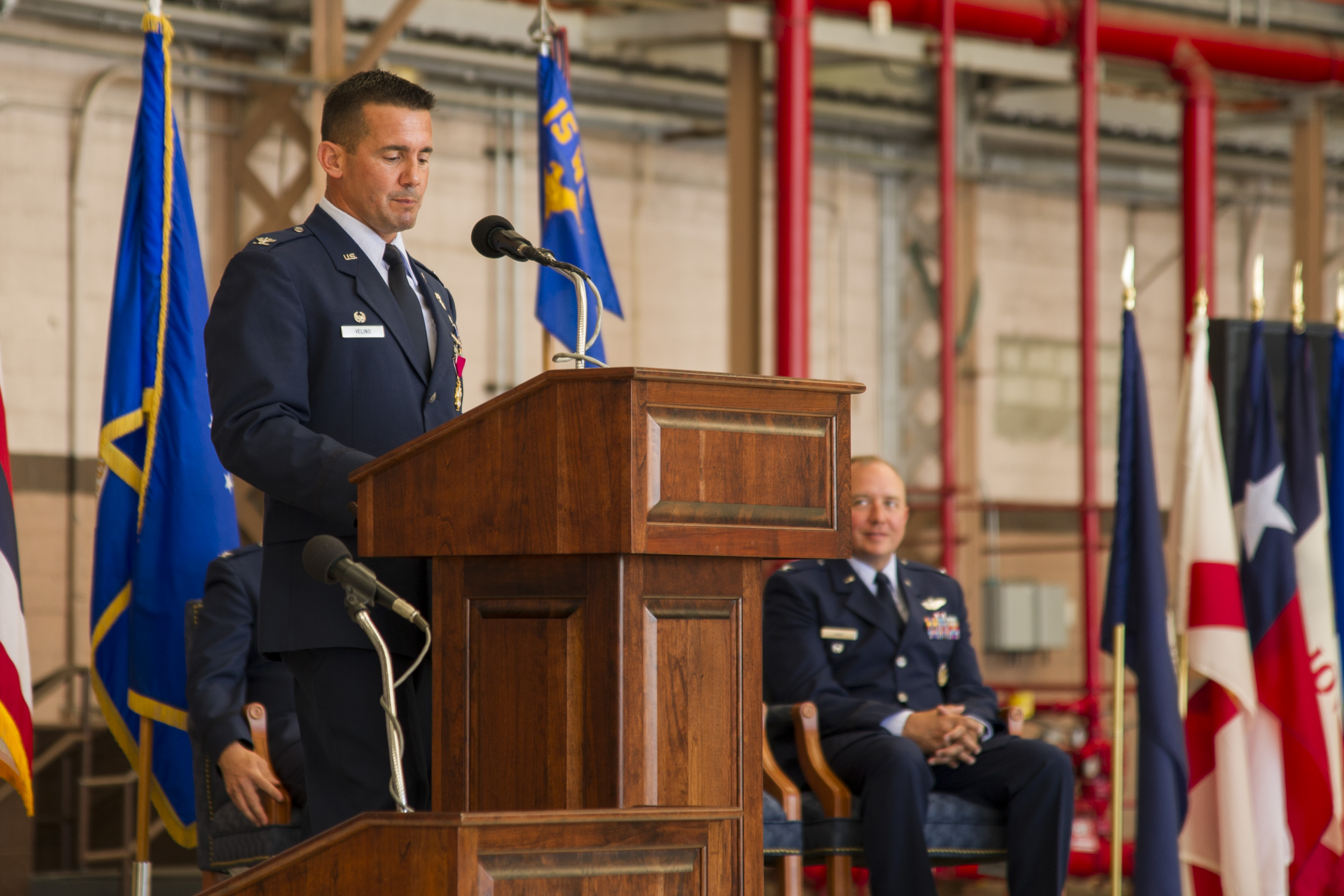 15 OG welcomes new commander > 15th Wing > Article Display