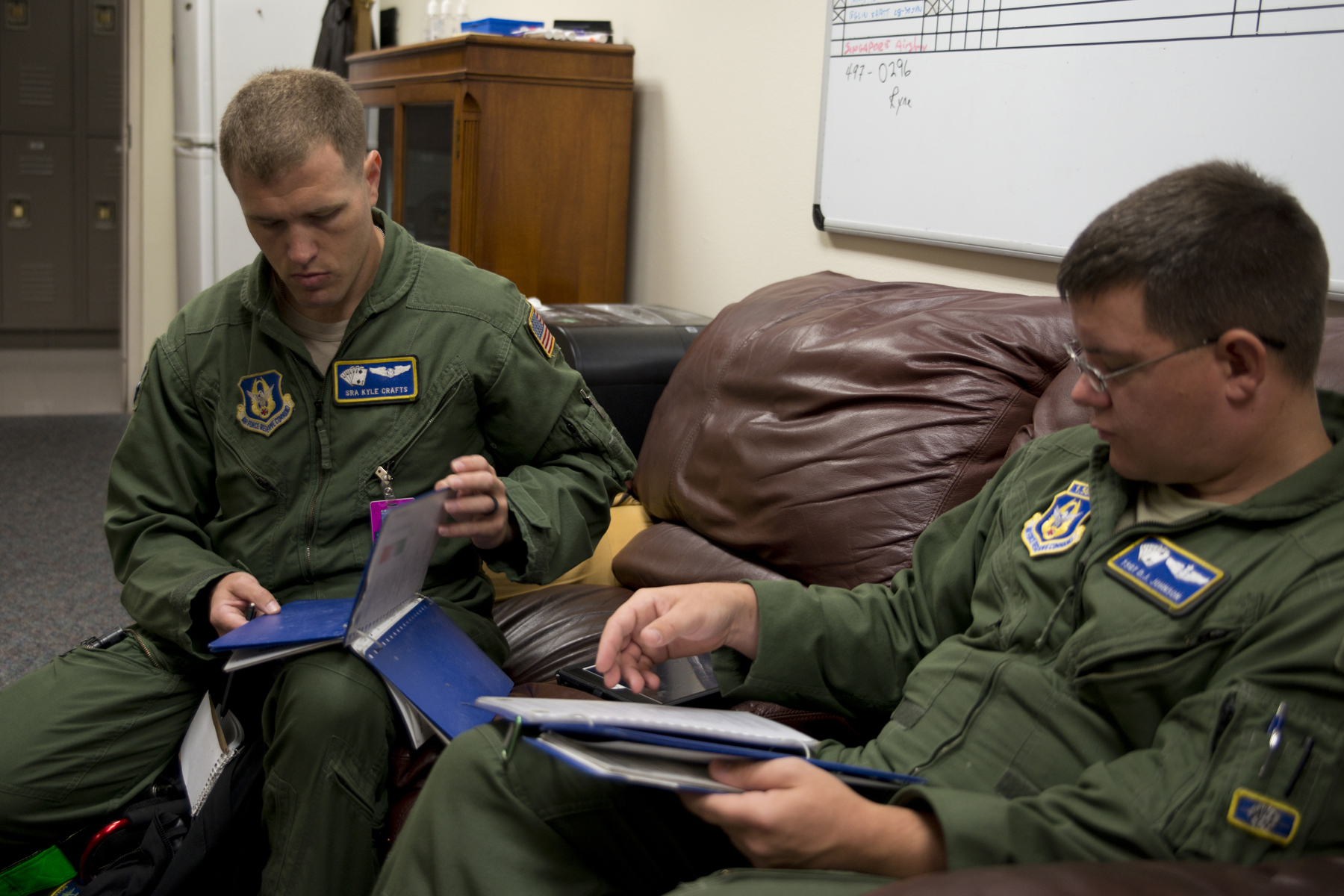 913 AG completes all Reserve 3-ship flight > 913th Airlift Group ...