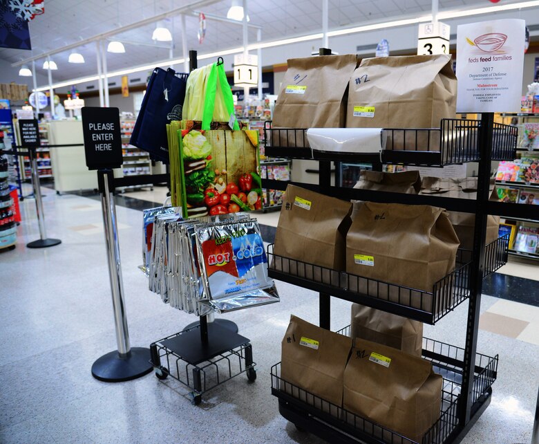 2017 Feds Feed Families at Malmstrom commissary > Whiteman Air Force ...