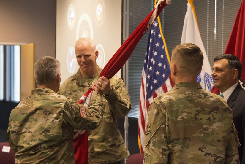 Col. Paul E. Owen takes command of USACE Southwestern Division ...