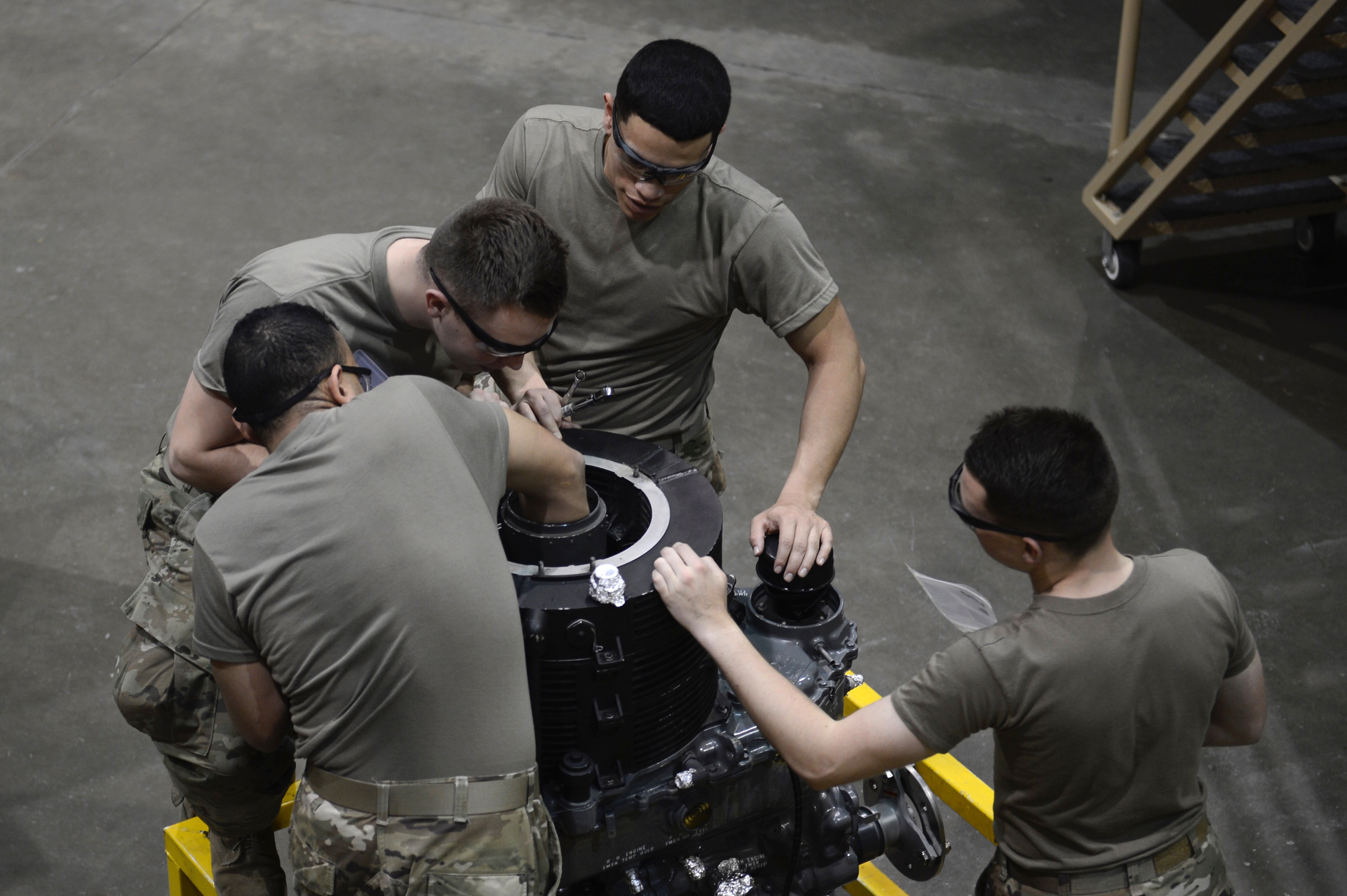 Born Under Fire: Soldiers, Airmen learn to maintain air assault weapons ...
