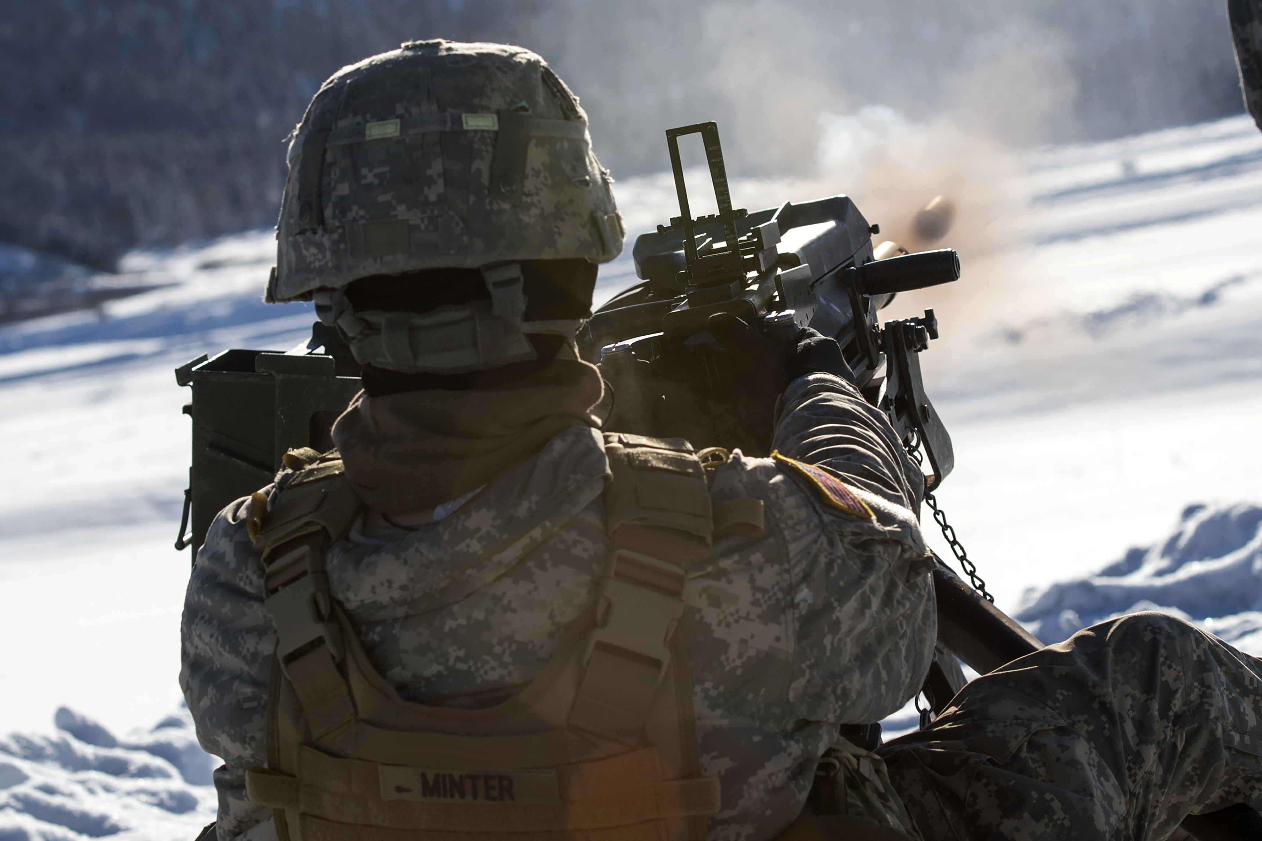 Heavy weapons paratroopers conduct machine gun live-fire training ...