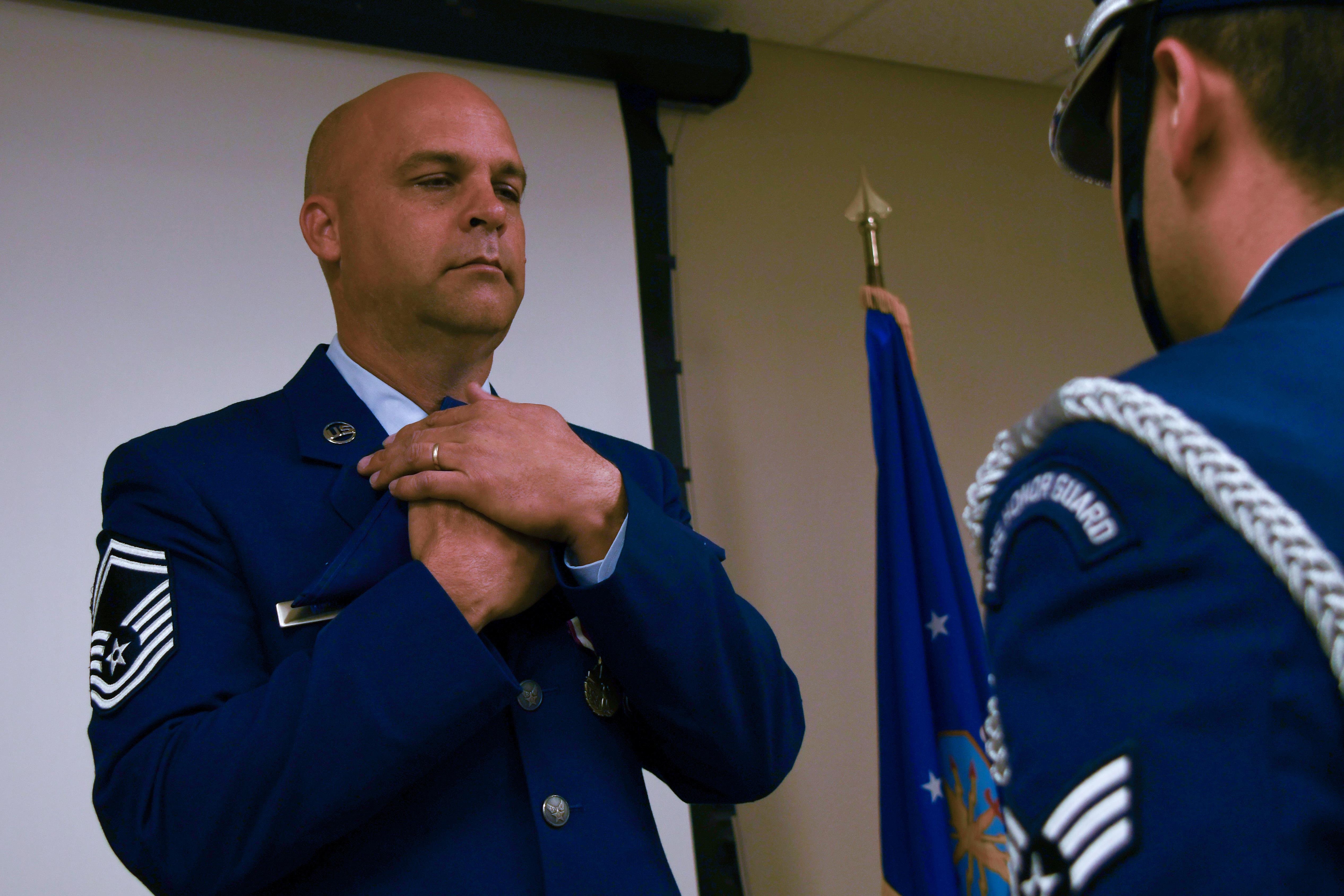Weeks Retires > 307th Bomb Wing > Article Display